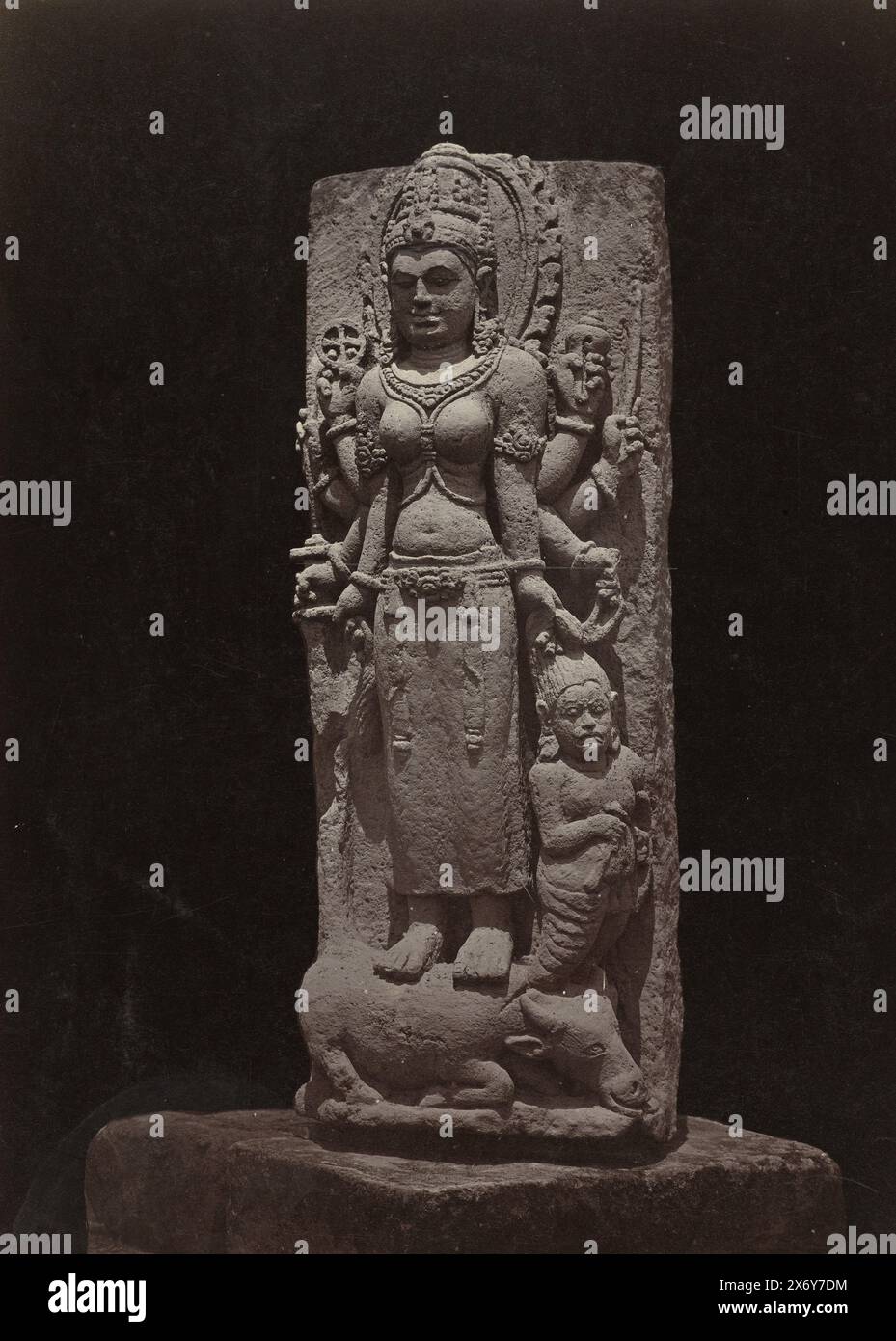 Goddess durga stands hi-res stock photography and images - Alamy