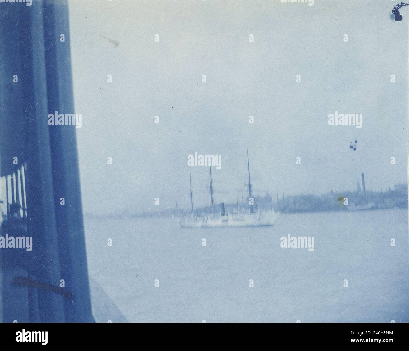 Three masted uss yantic hi-res stock photography and images - Alamy