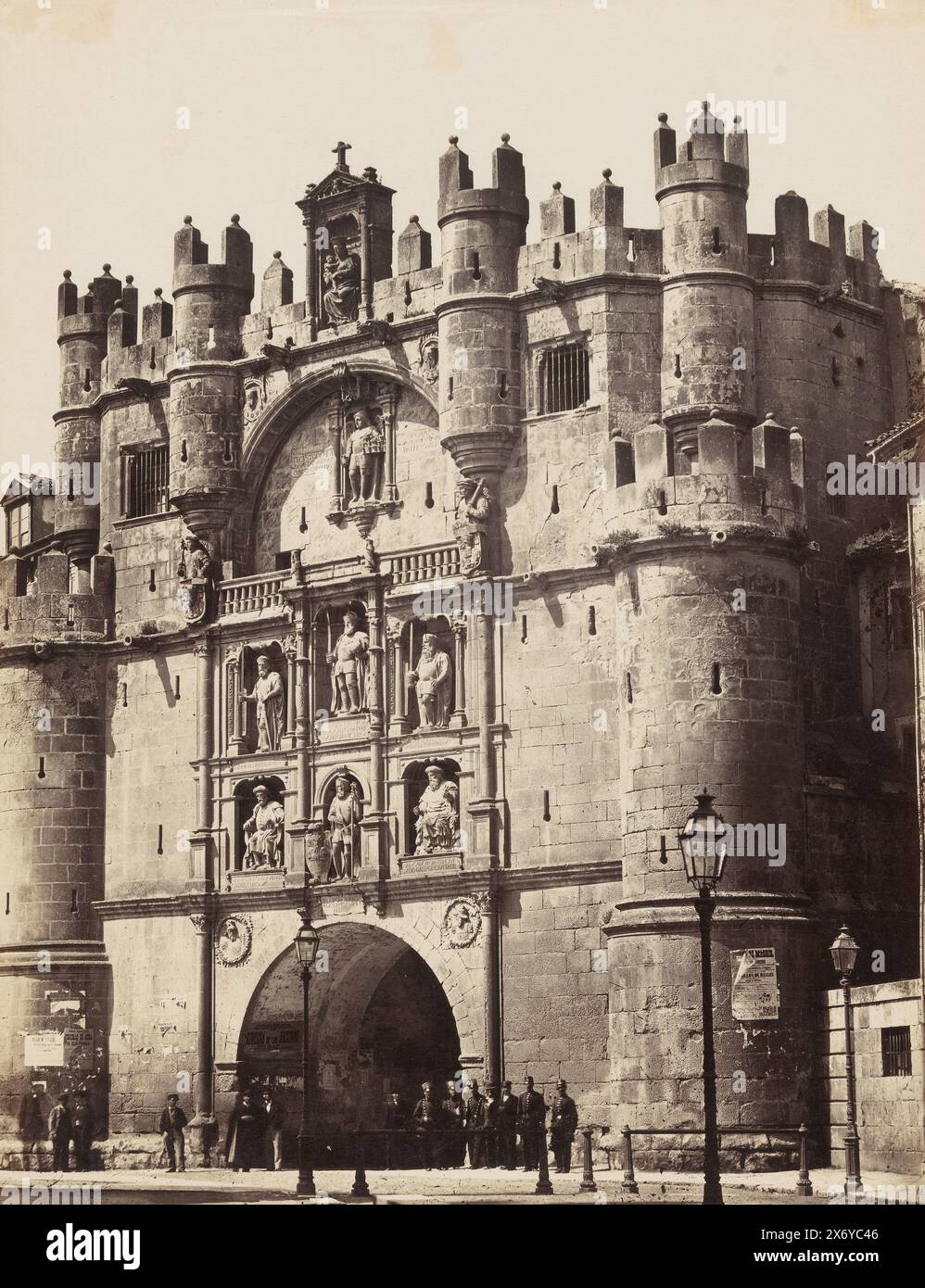 View of the Arco de Santa María in Burgos, Burgos, el Arco de Sta ...