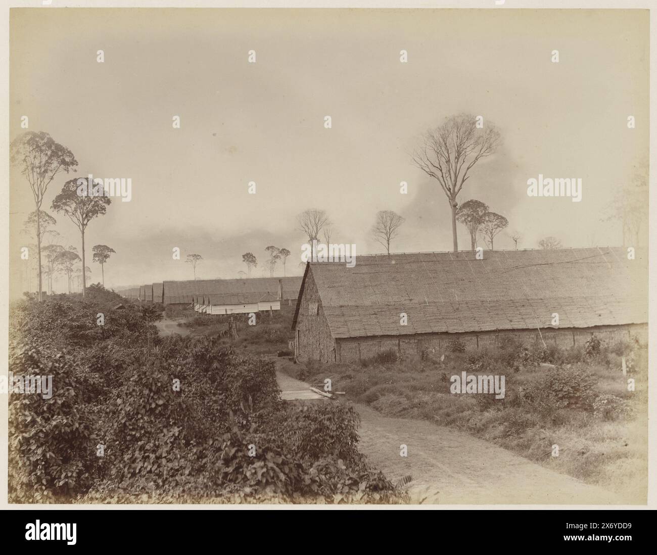 Outbuildings completed hi-res stock photography and images - Alamy