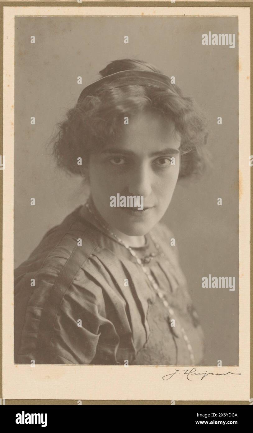 Julie hekking hi-res stock photography and images - Alamy