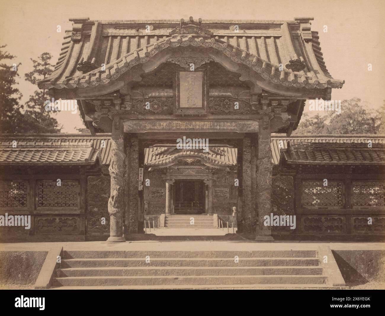 Entrance of the Zōjō-ji in Shiba Park in Tokyo, Shiba at Tokyo (title ...