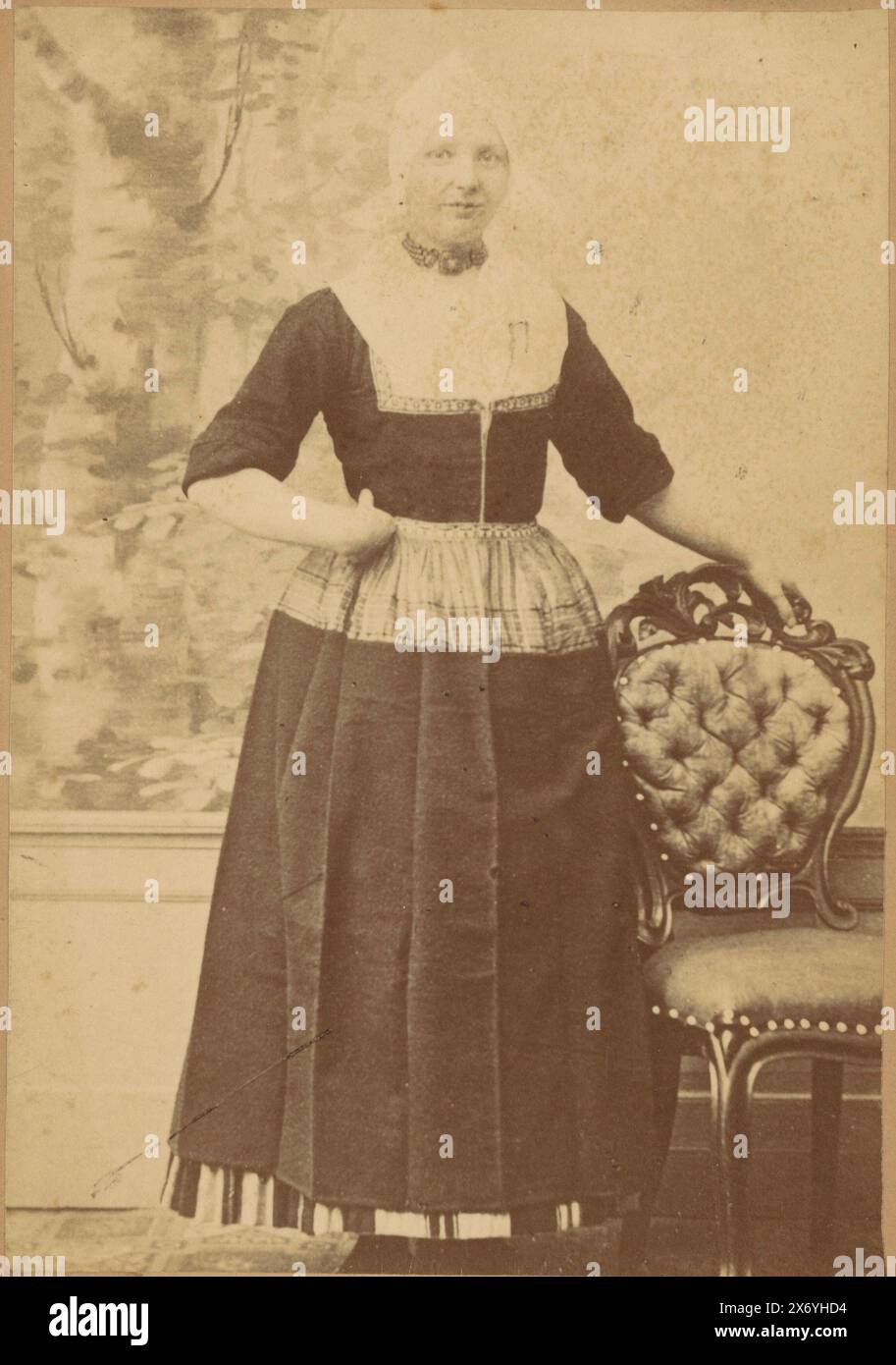 Volendam costume hi-res stock photography and images - Alamy