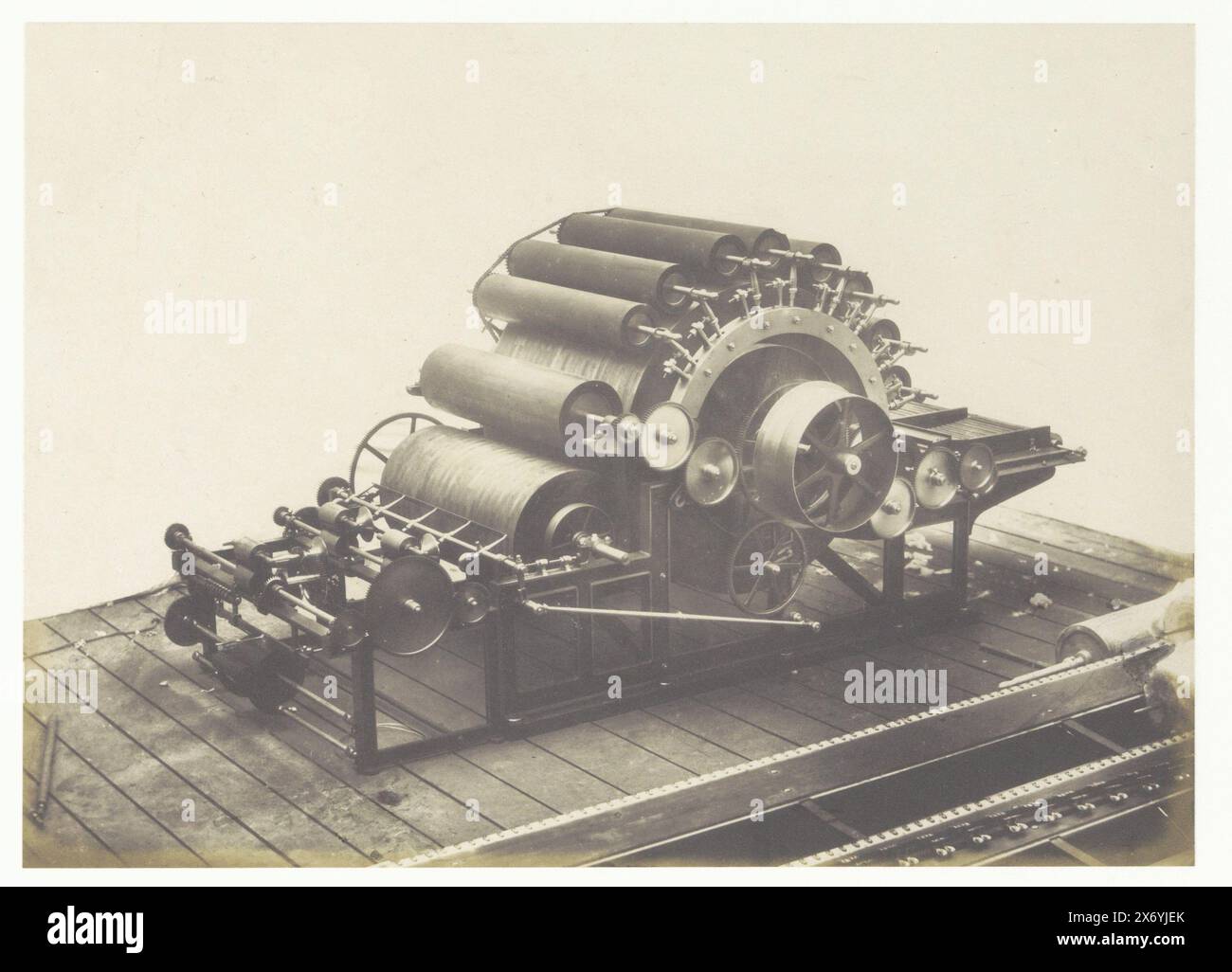 Wool carding machines hi-res stock photography and images - Alamy