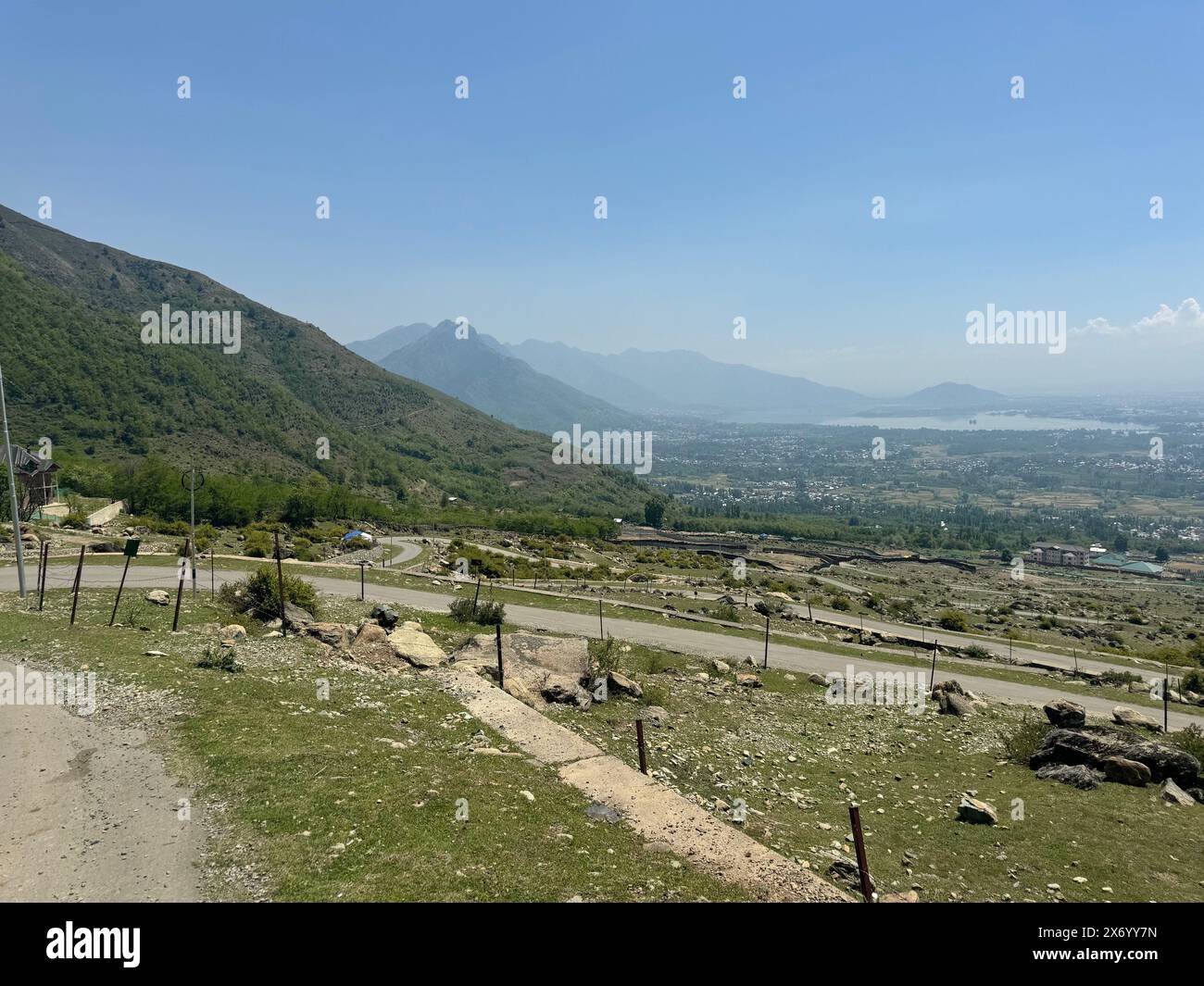 Srinagar, Jammu And Kashmir, India. 16th May, 2024. Kashmir valley is ...