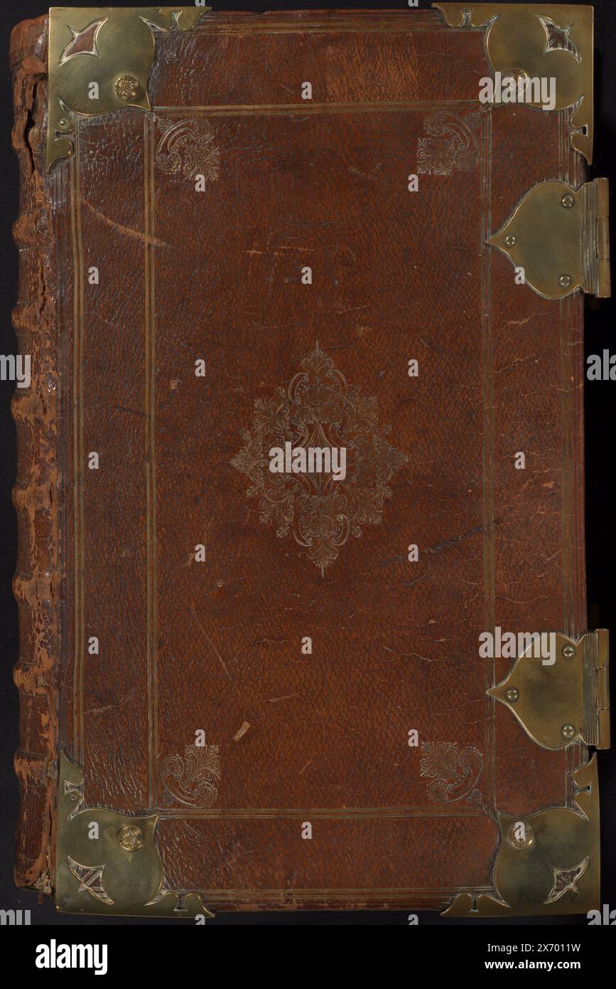 Pages interleaved hi-res stock photography and images - Alamy