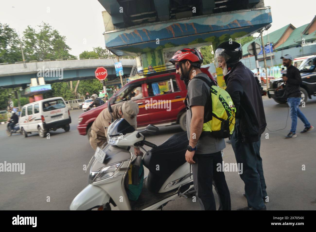 Frisking machine hi-res stock photography and images - Alamy