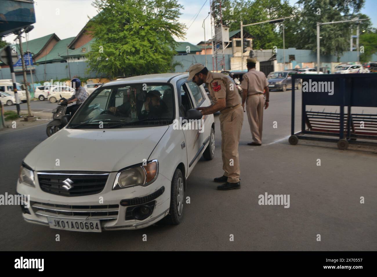 Frisking machine hi-res stock photography and images - Alamy