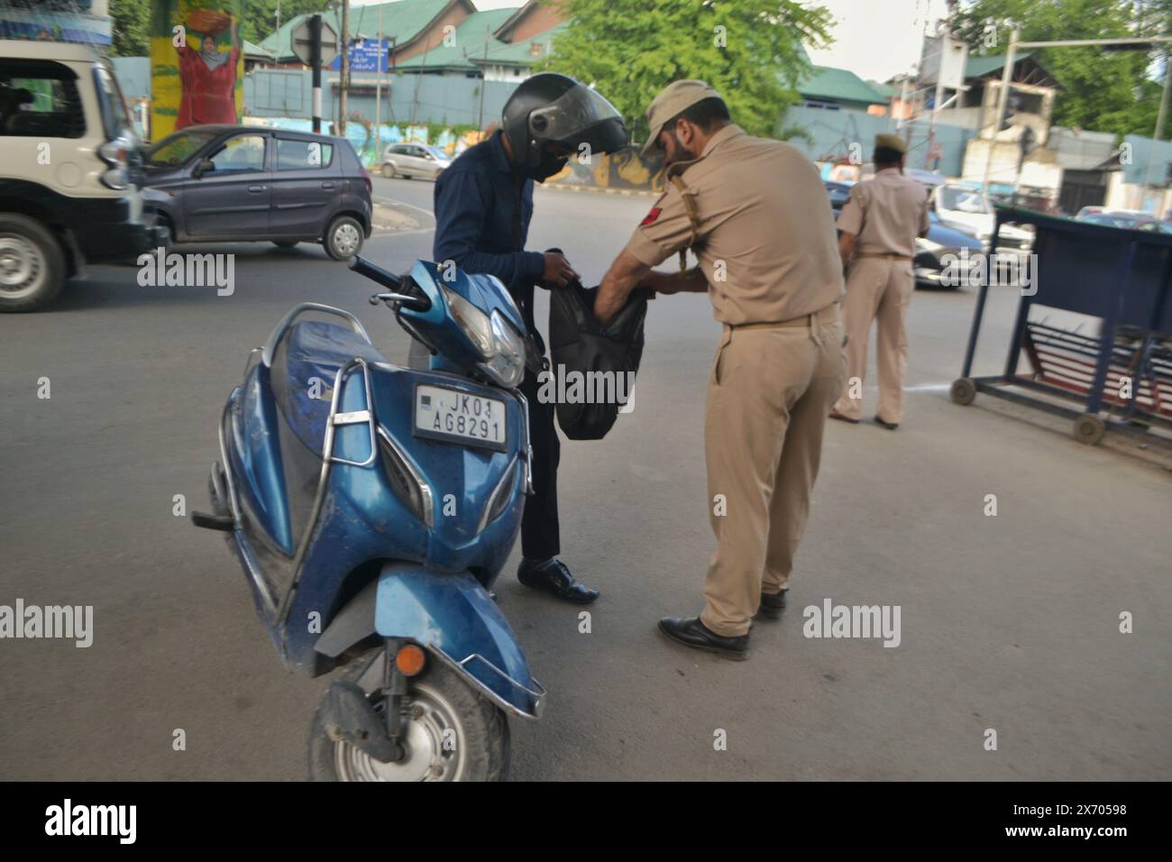 Frisking operation hi-res stock photography and images - Alamy