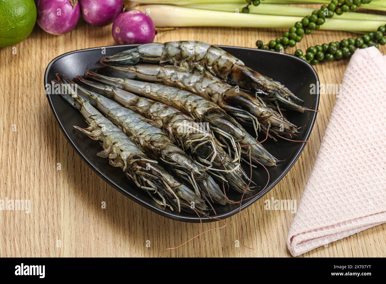 Fresh raw uncooked big tiger prawn Stock Photo - Alamy