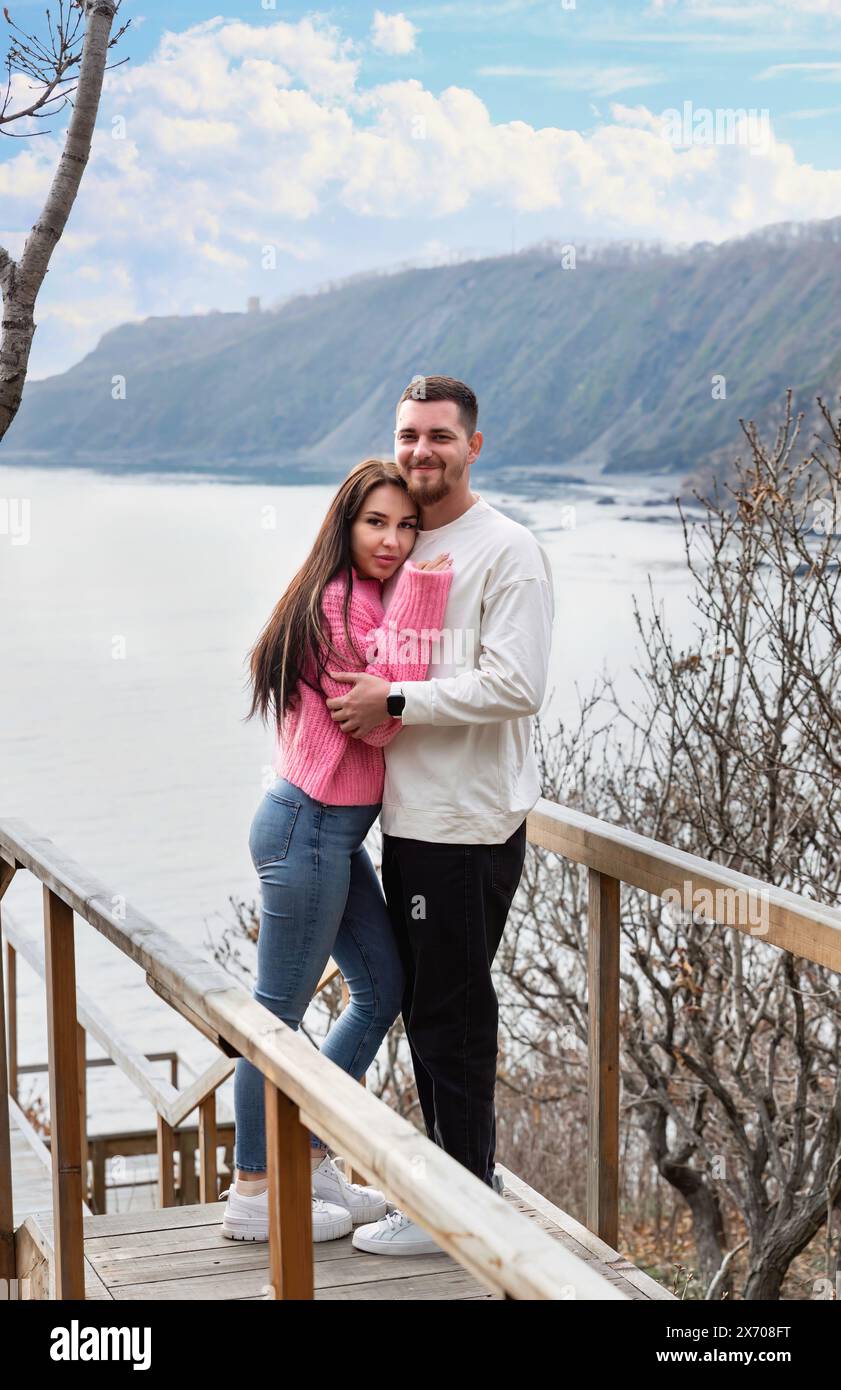 Man woman stand against scenic hi-res stock photography and images - Alamy