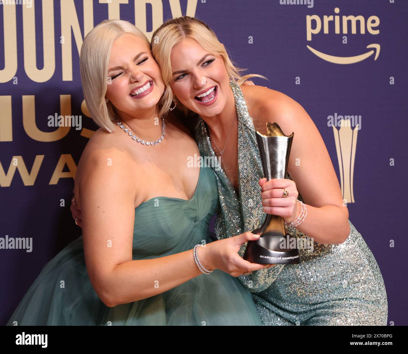 Friso, USA. 16th May, 2024. Krista Slaubaugh and Kendra Slaubaugh of ...