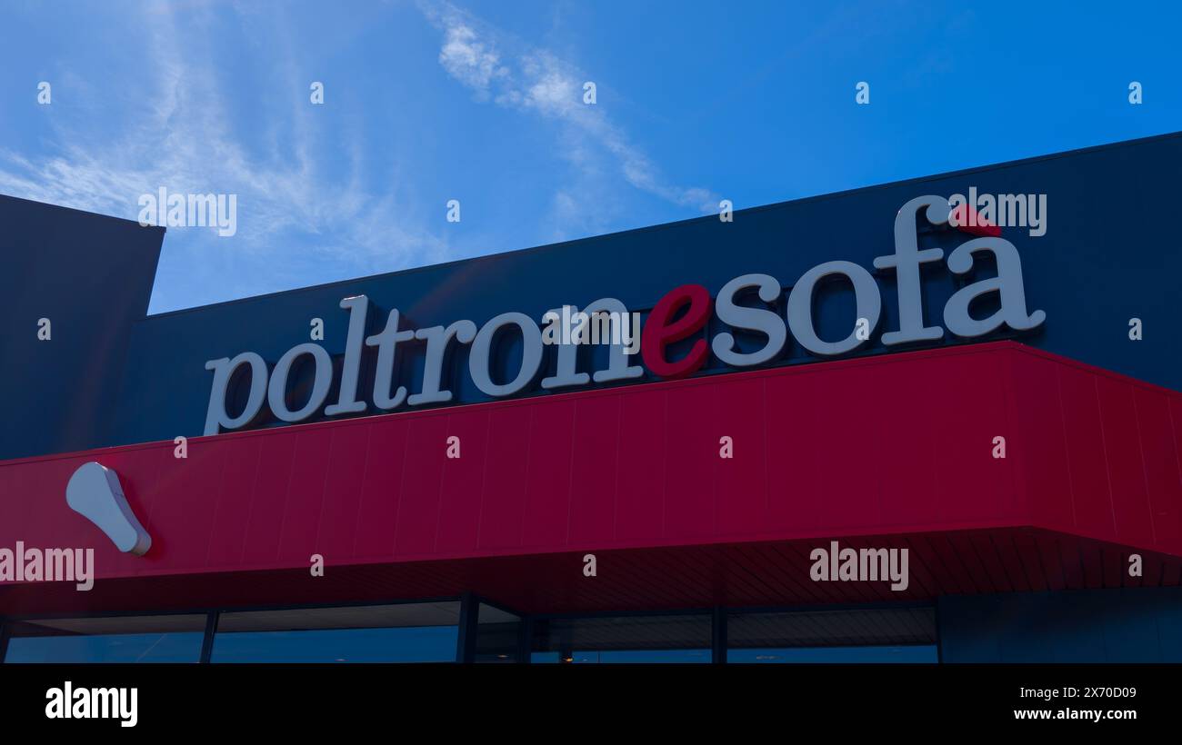 Poltron e sofa hi-res stock photography and images - Alamy