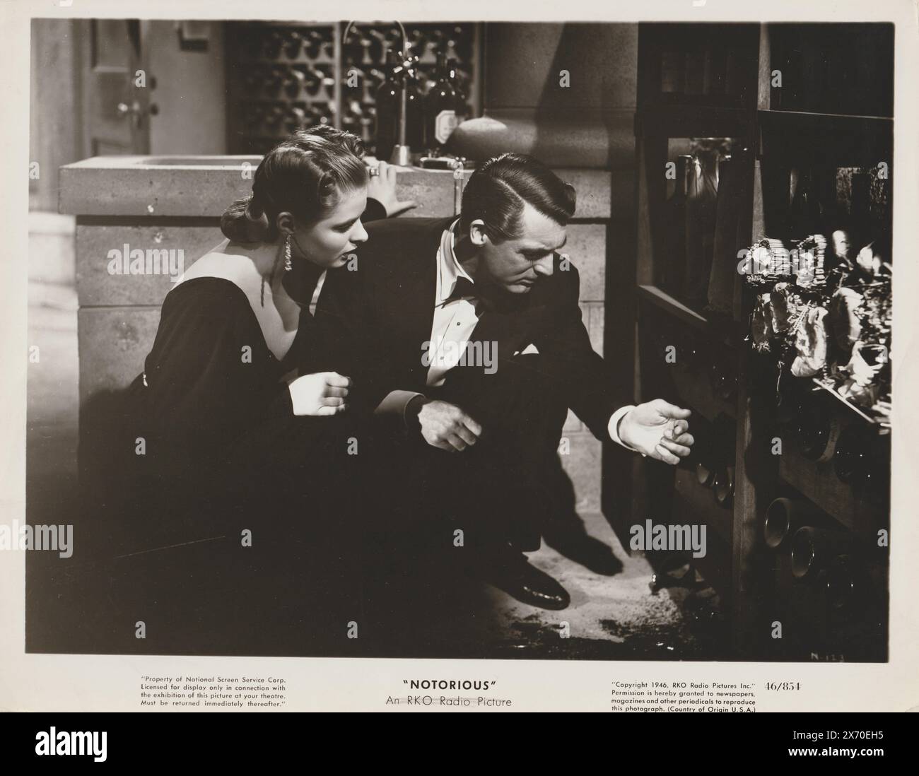 Notorious (RKO, 1946). Cary Grant , Ingrid Bergman Stock Photo - Alamy