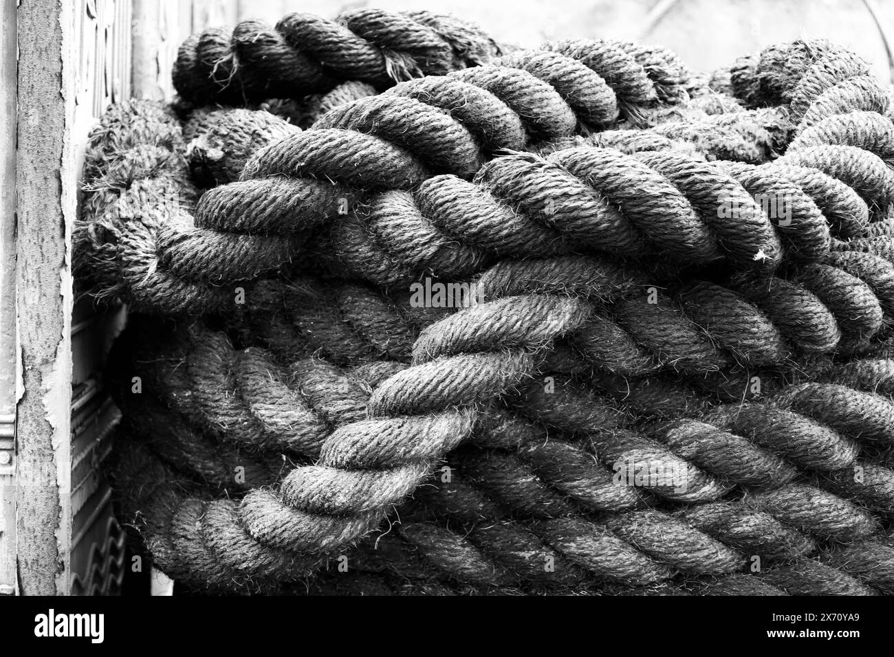 Old ropes in the dockyard in Bristol city, England Stock Photo - Alamy