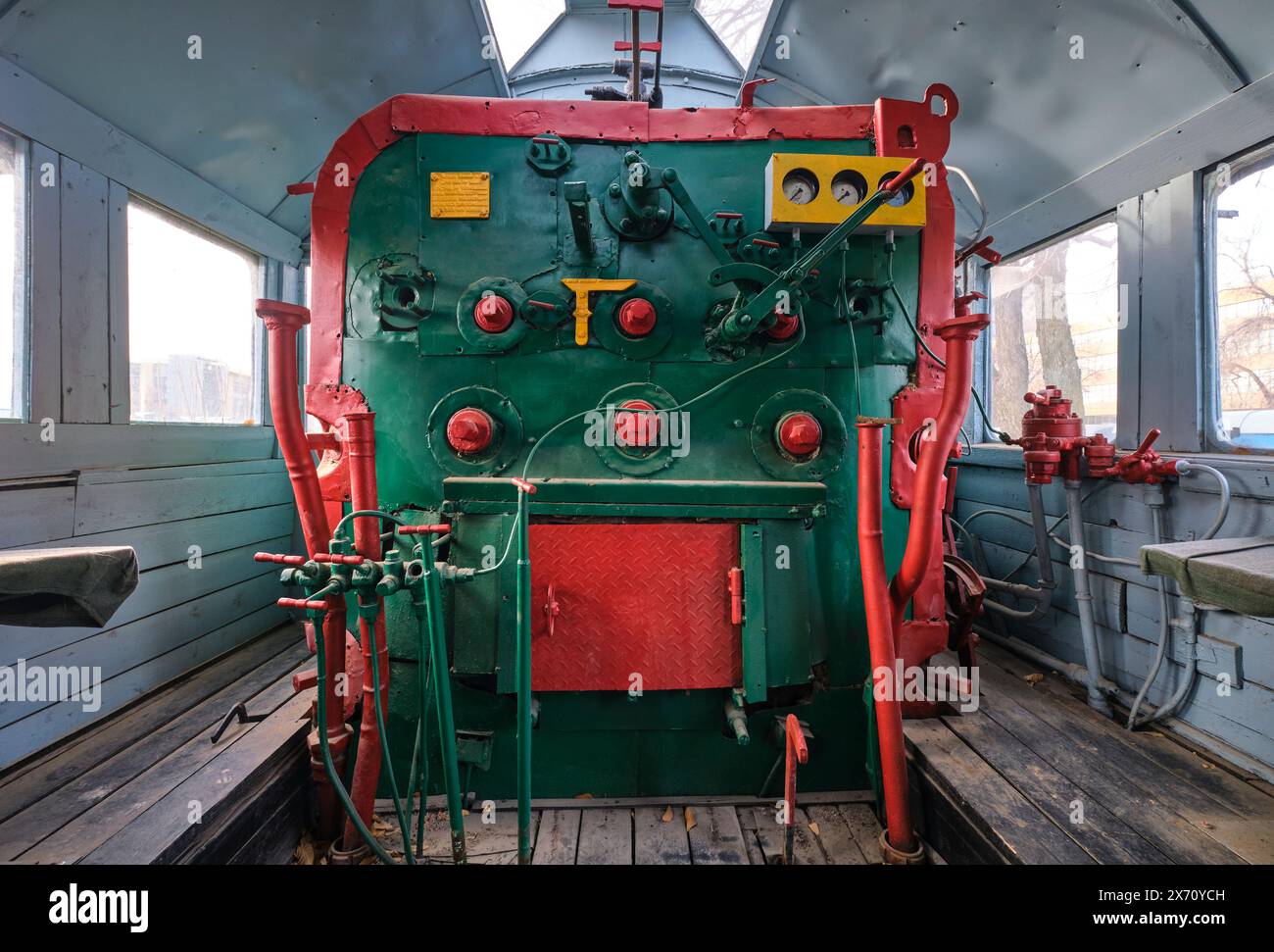 Steam locomotive cab controls hi-res stock photography and images - Alamy