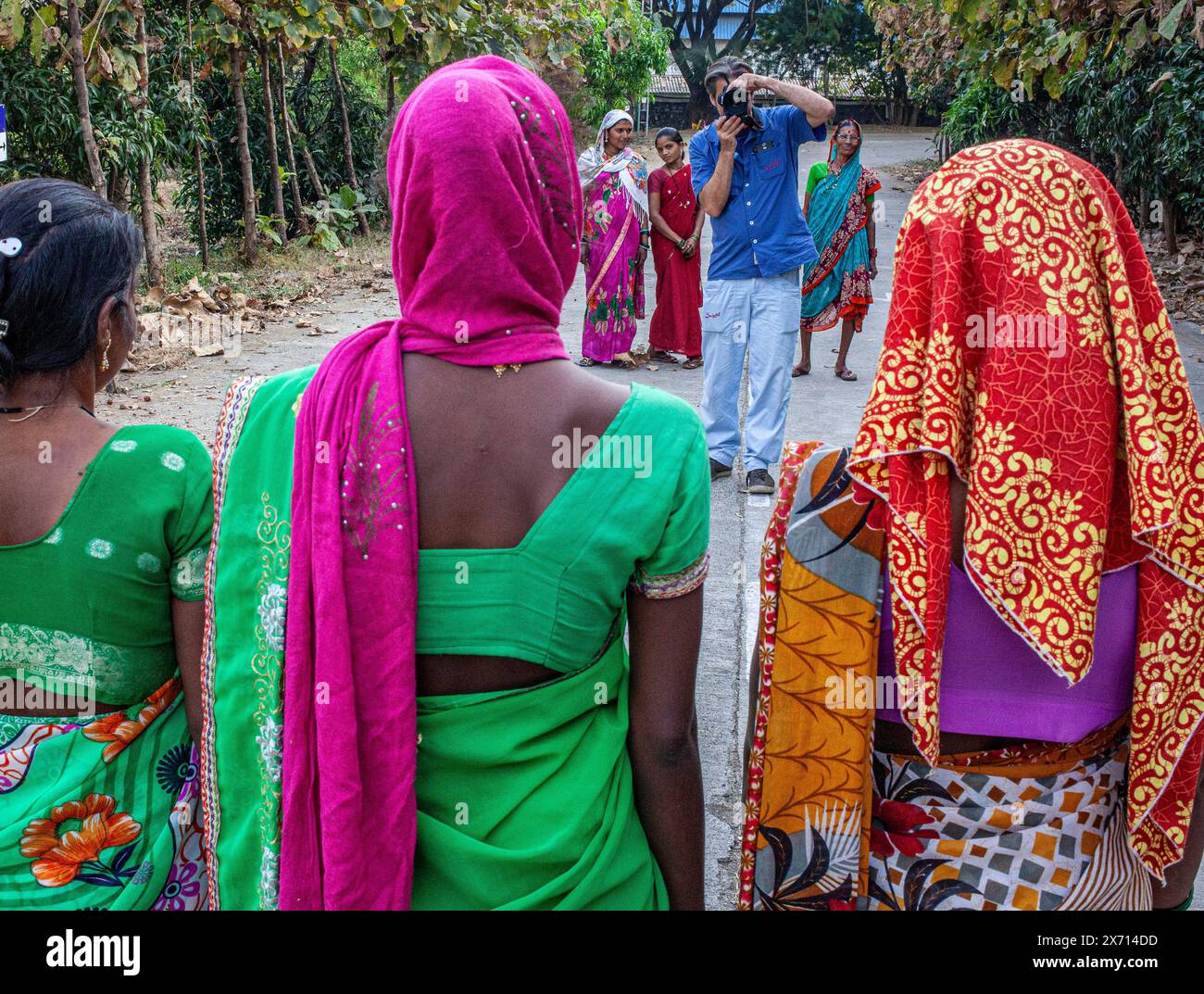 Photographer capture portraits of I traditional Indian woman Stock ...