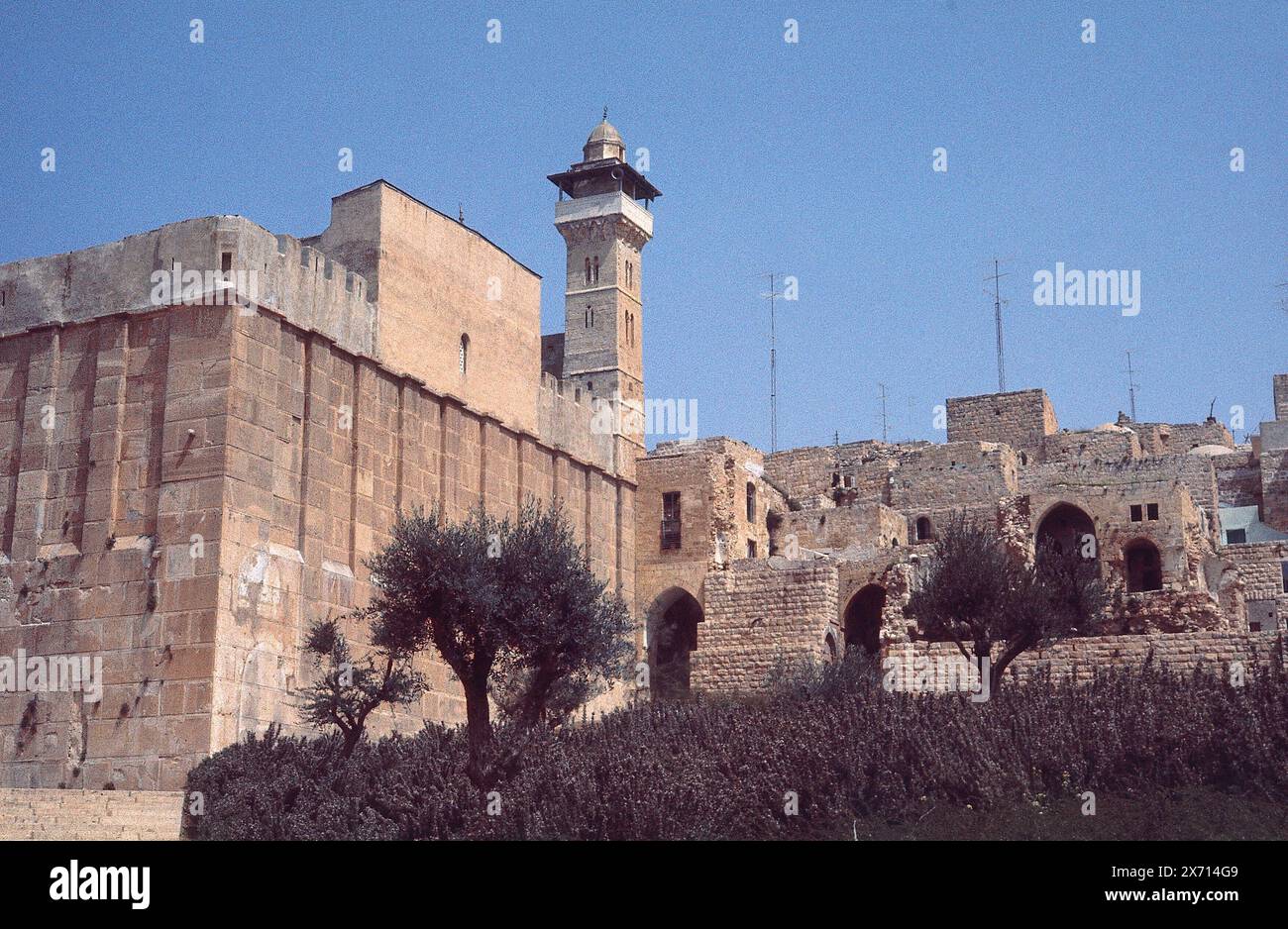 MEZQUITA DE HEBRON DONDE SE ENCUENTRA LA TUMBA DE ABRAHAM - FOTO AÑOS ...