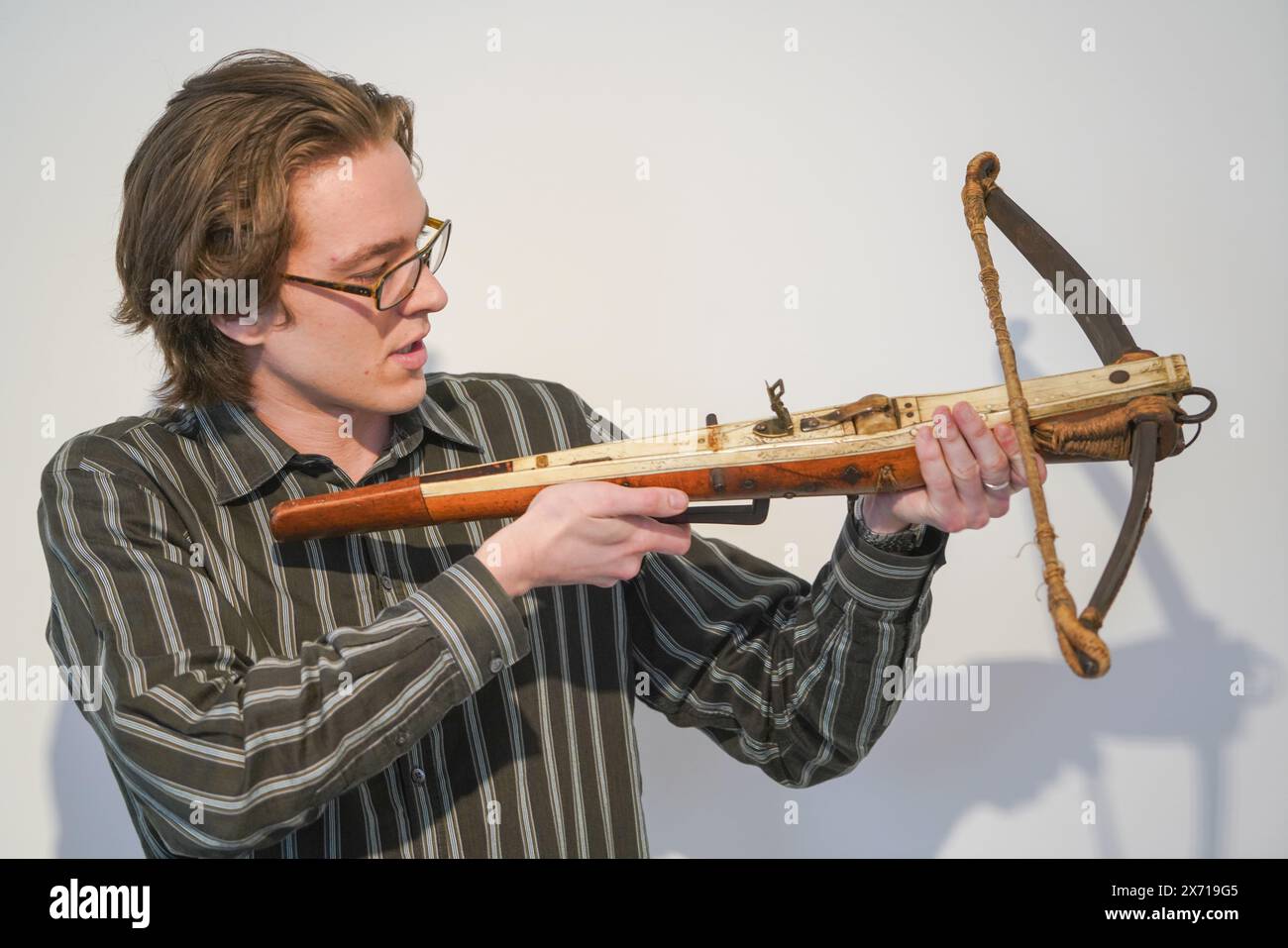 A german sporting crossbow hi-res stock photography and images - Alamy