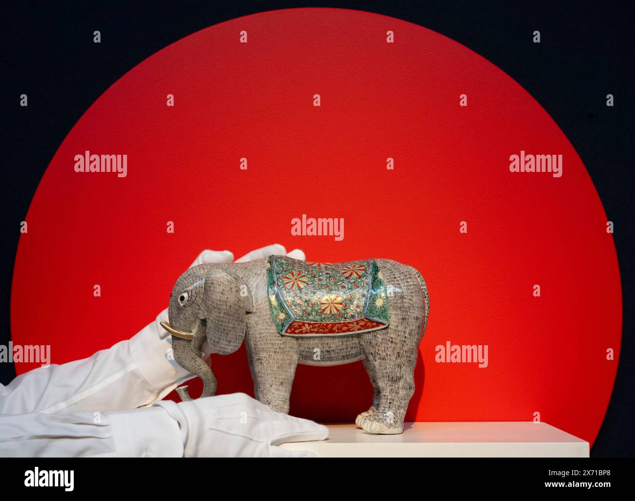 Rare and magnificent famille verde model of an elephant hi-res stock ...