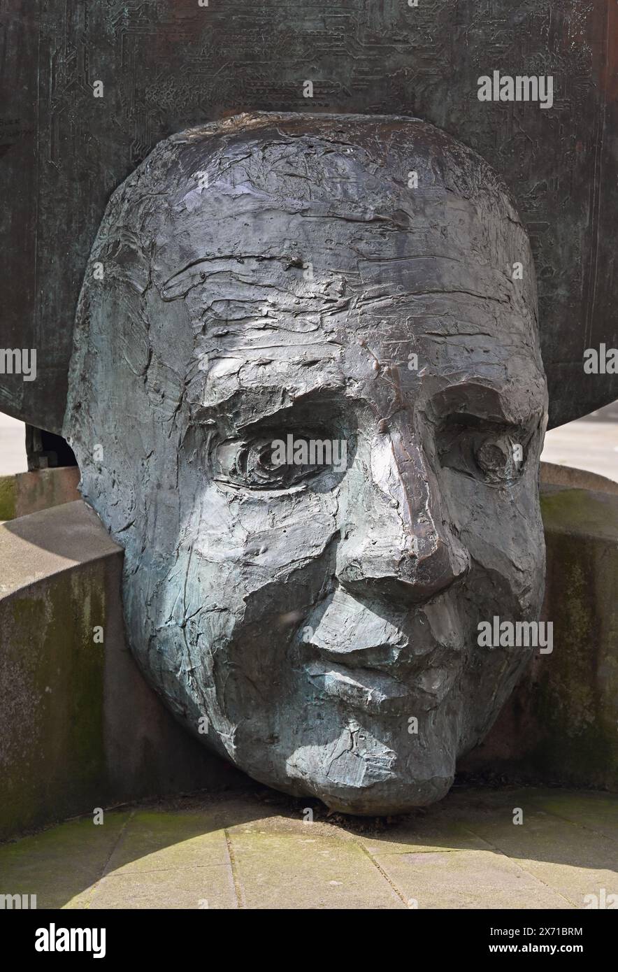 The face of Janus, "The Source of Ingenuity", sculpture by Tom Lomax ...