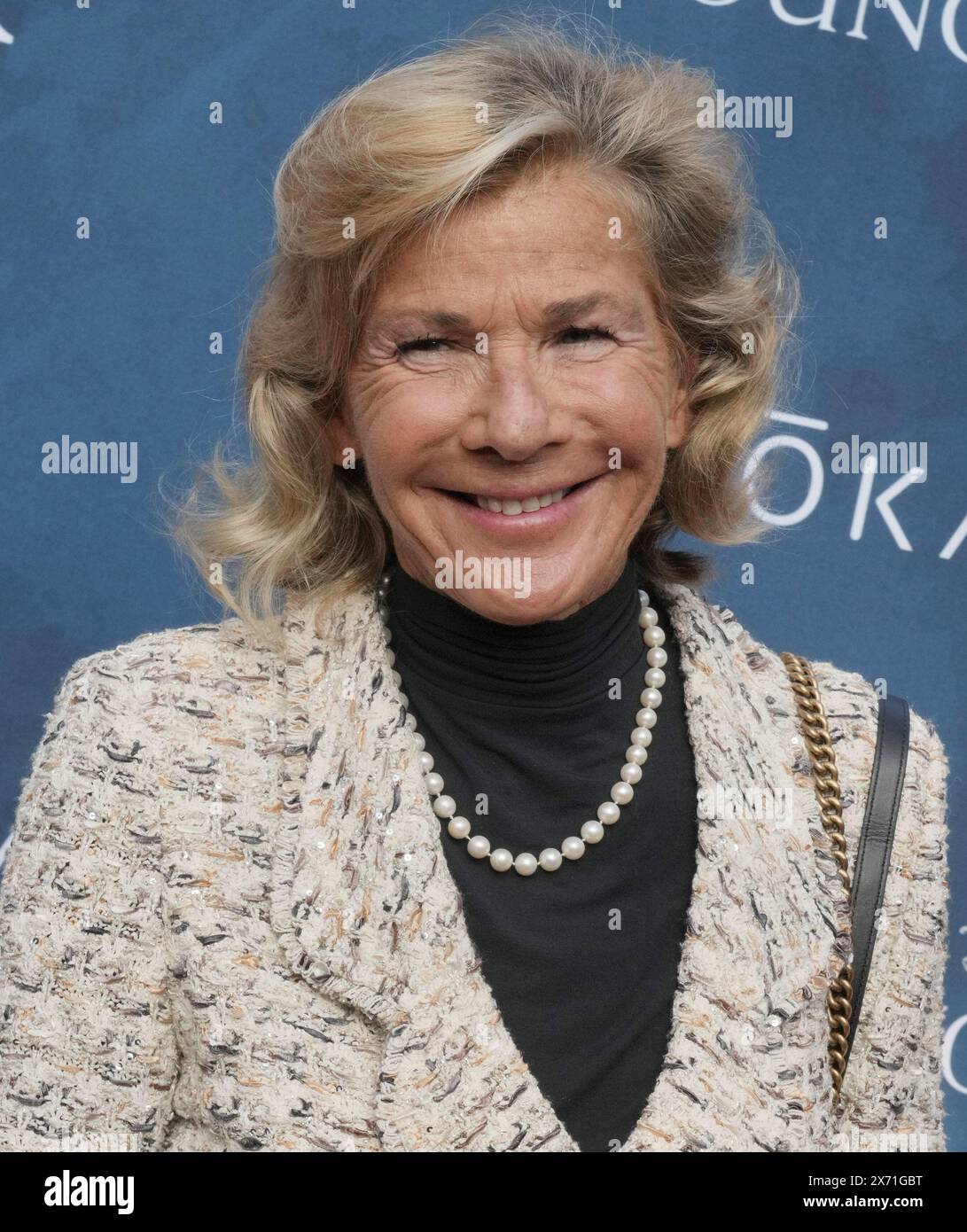 Tauna Vandeweghe arrives at the Walt Disney Studios' YOUNG WOMAN AND ...