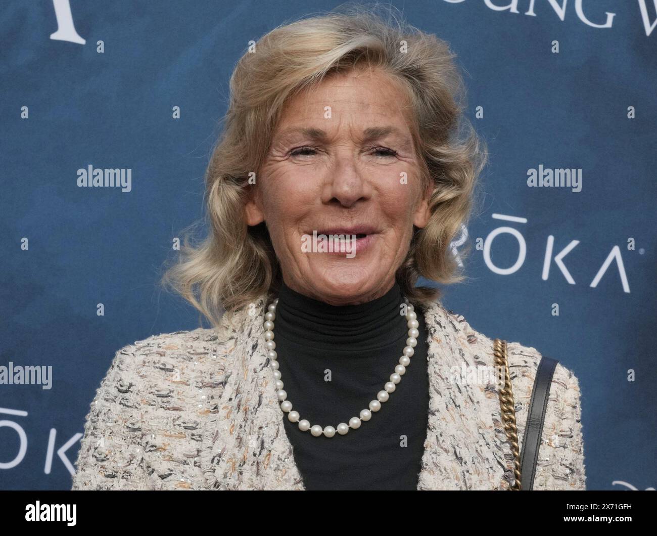 Tauna Vandeweghe arrives at the Walt Disney Studios' YOUNG WOMAN AND ...