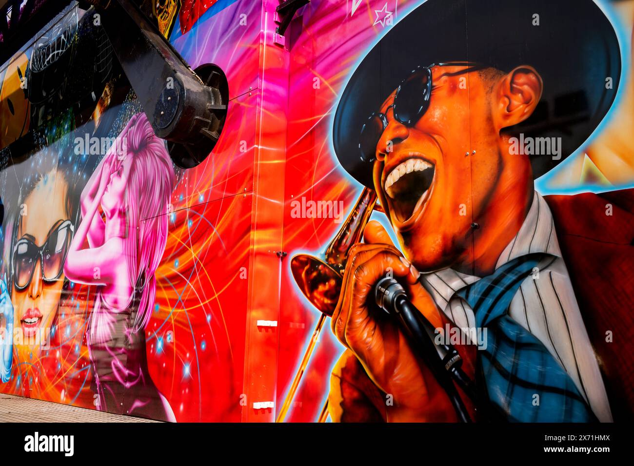 Fun Fair Art on Saffron Walden Common April-May 2024 Traditional Fun ...