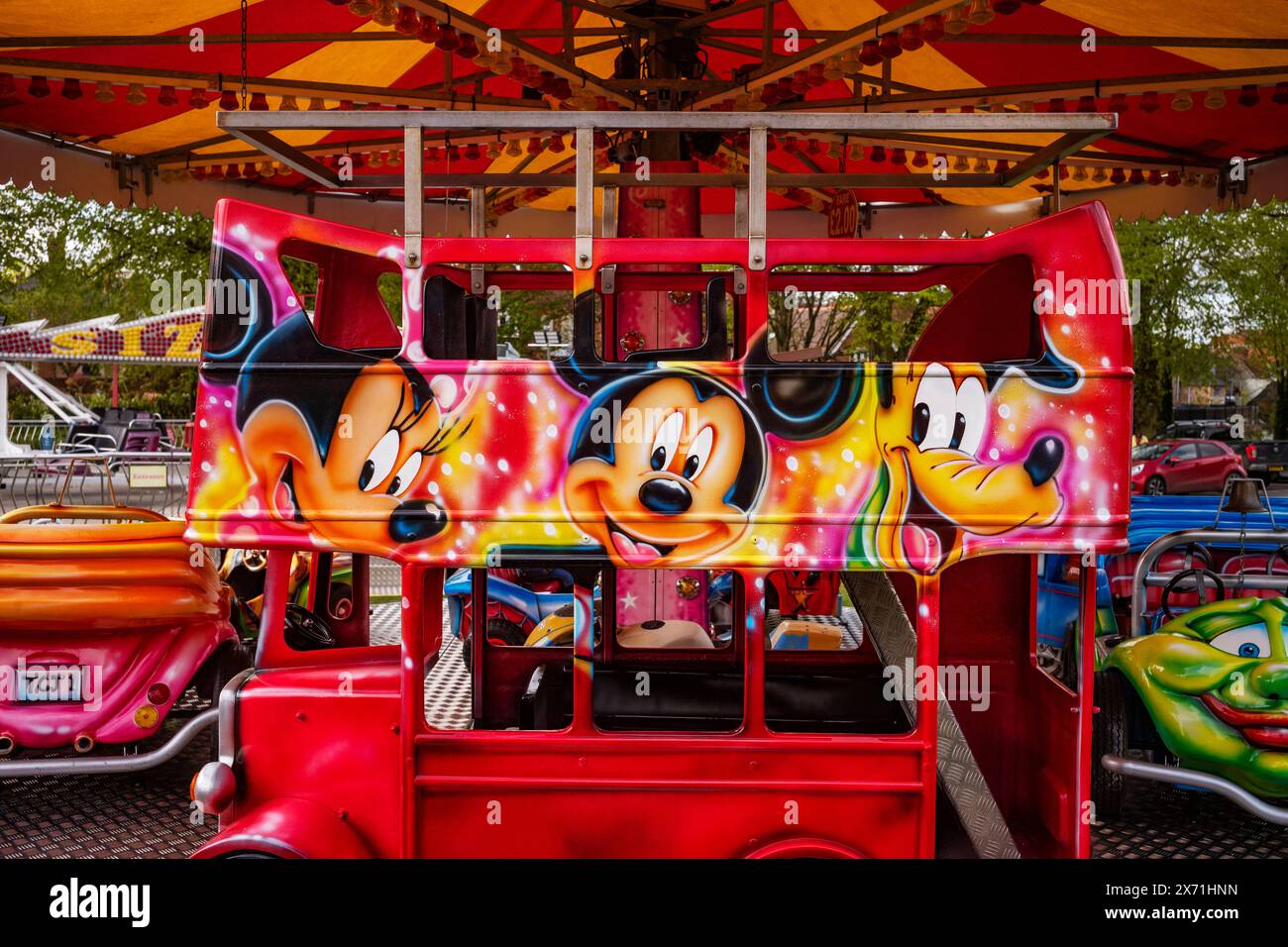Fun Fair Art on Saffron Walden Common April-May 2024 Traditional Fun ...
