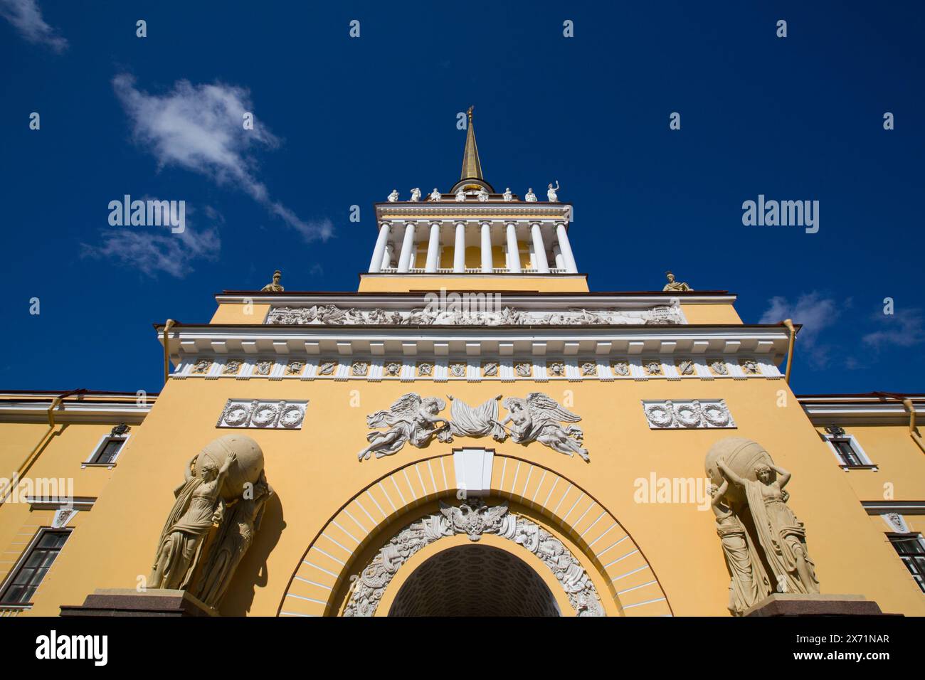 The Admiralty Building, St Petersburg, UNESCO World Heritage Site ...