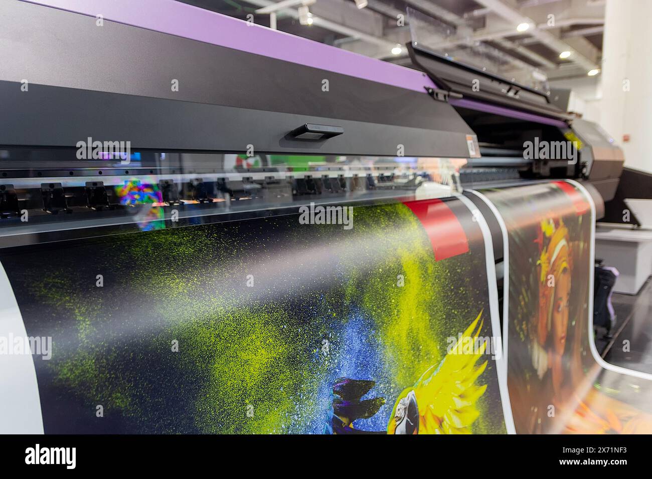 Large format printing machine in operation. Industry Stock Photo - Alamy