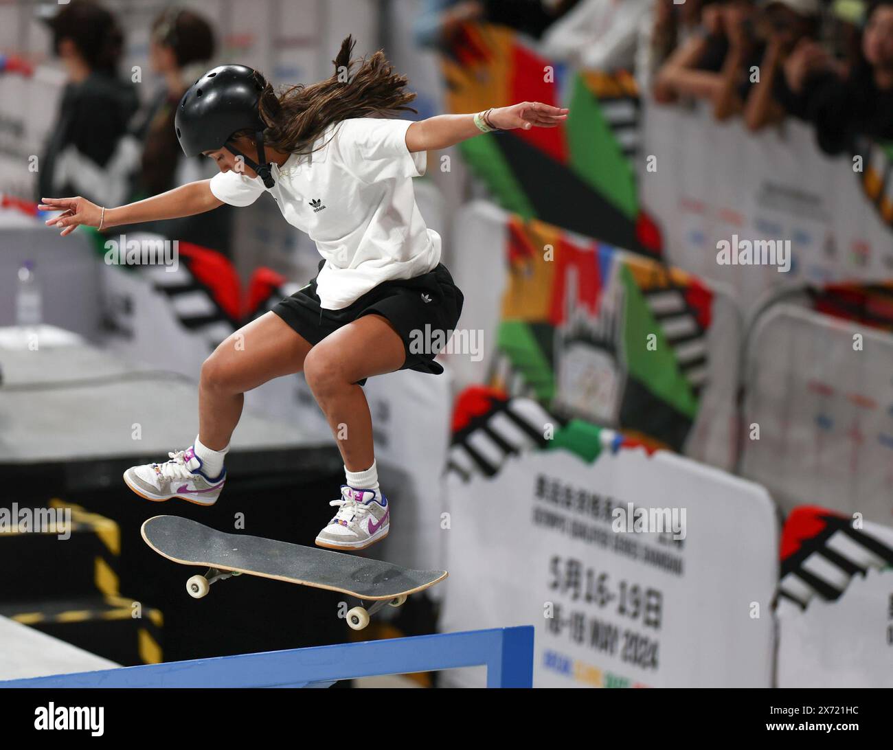 Shanghai. 17th May, 2024. Rayssa Leal of Brazil competes during the ...