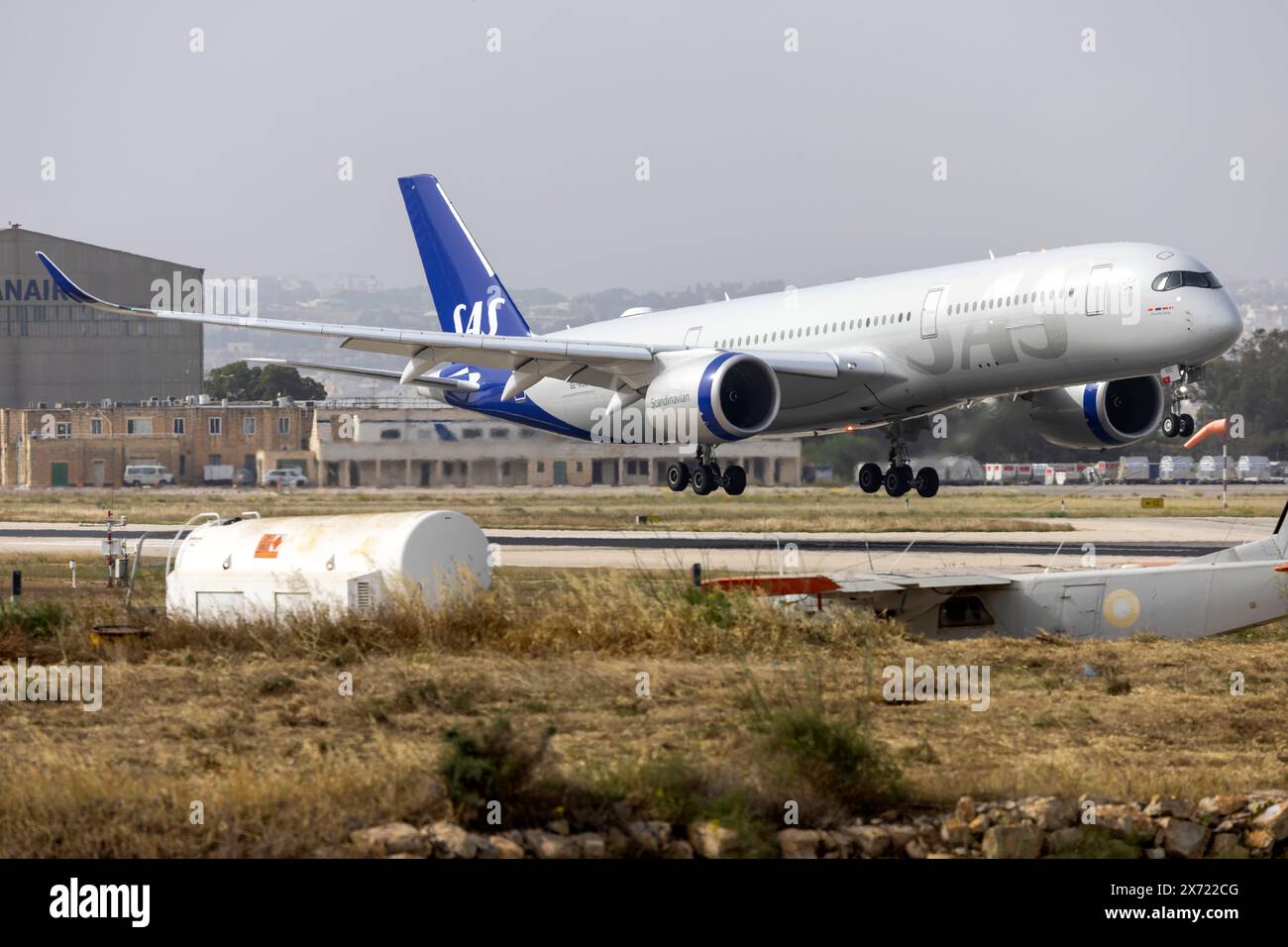 Scandinavian Airlines - SAS Airbus A350-941 (Reg.: SE-RSC) arriving for ...