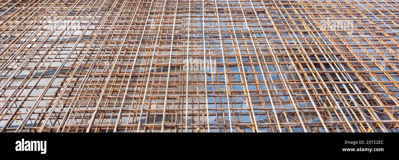 Baustahlmatten im Fundament Im Fundament eines neuen Hauses werden ...