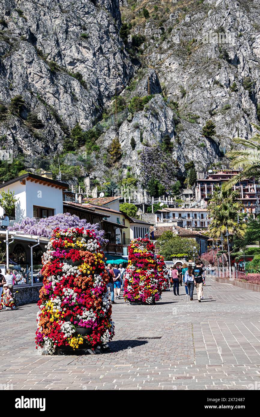 LIMONE, ITALY-APRIL 21, 2024: Vibrant floral displays and picturesque ...