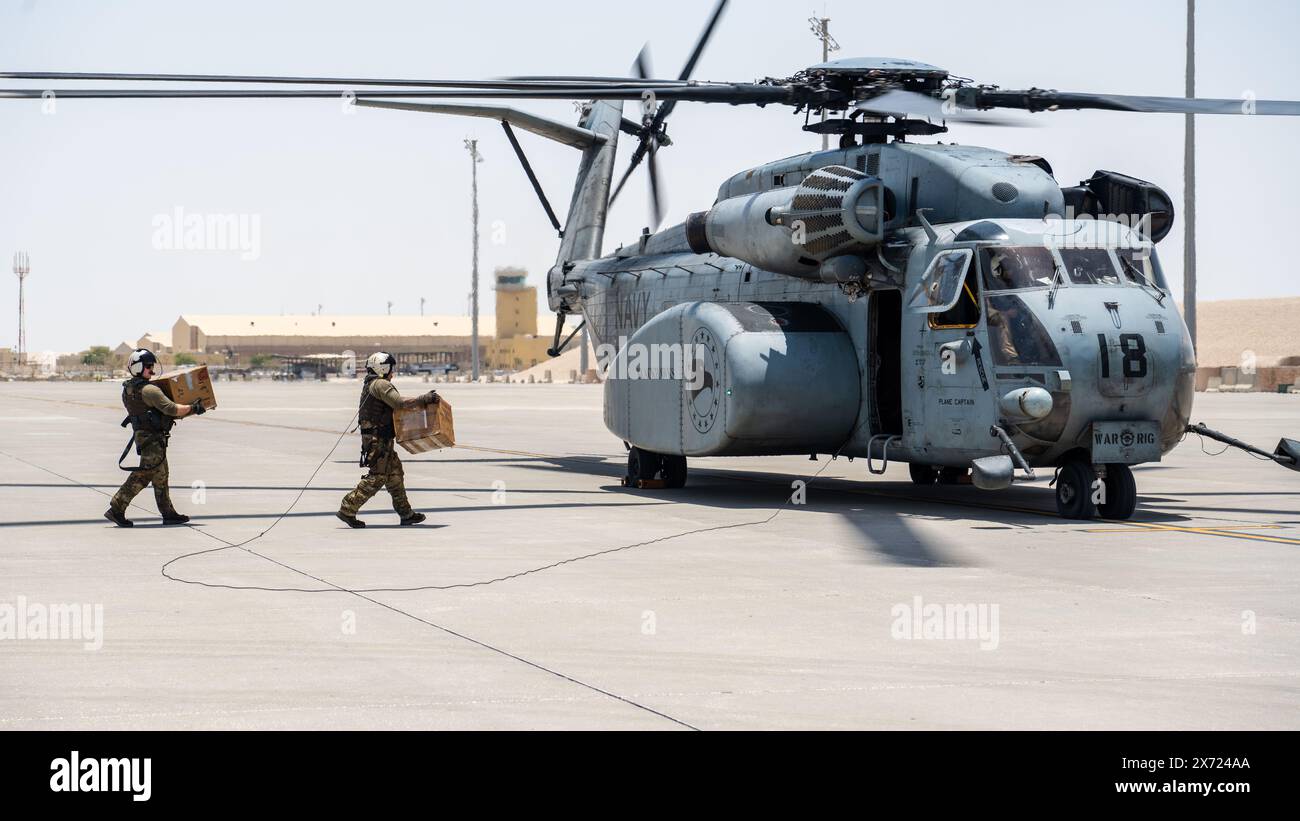 Naval aircrewmen assigned to the Helicopter Mine Countermeasure ...