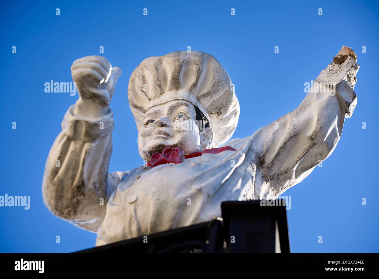 Kotor, Montenegro - 5 May 2024: Defective figure of a cook with one arm ...