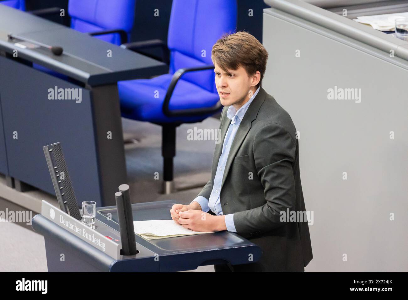 Max lucks hi-res stock photography and images - Alamy