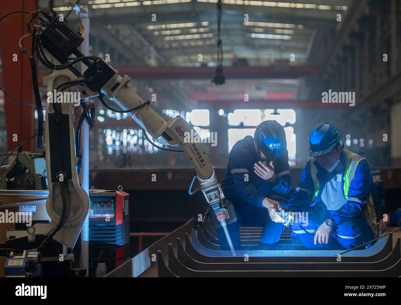 Offshore work vessels hi-res stock photography and images - Alamy