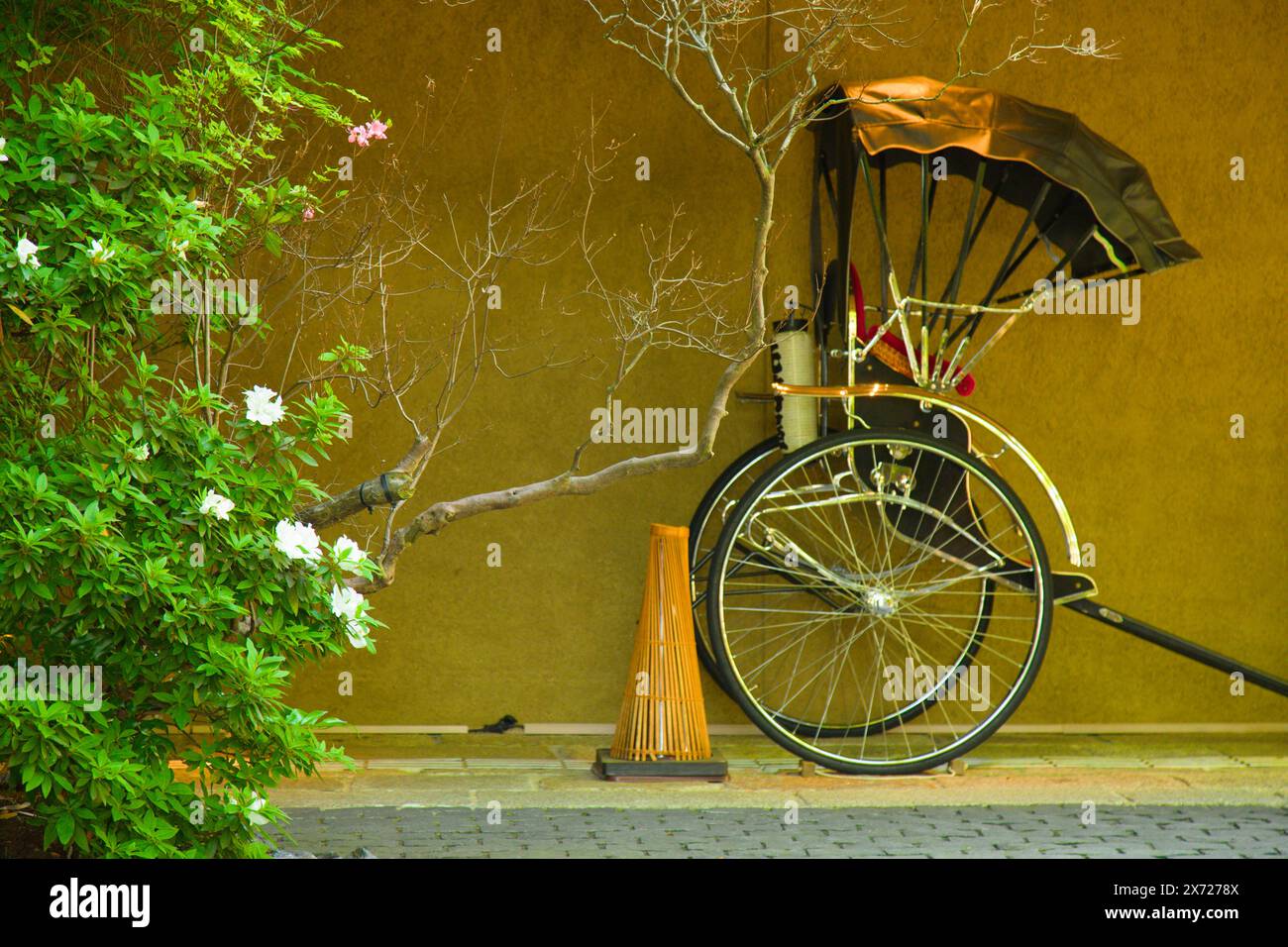 Japan, Kyoto, rickshaw Stock Photo - Alamy
