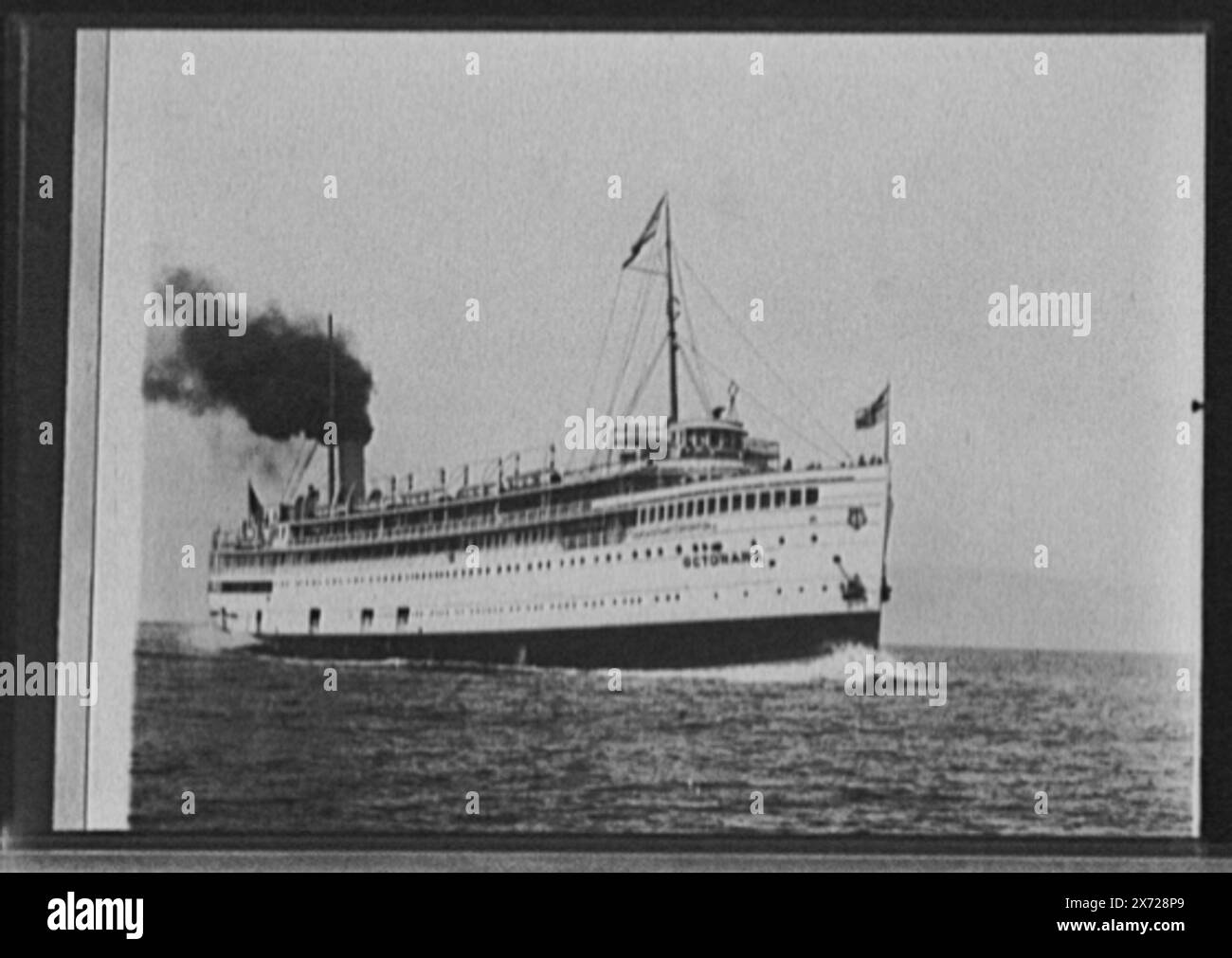 Mast transit Black and White Stock Photos & Images - Alamy