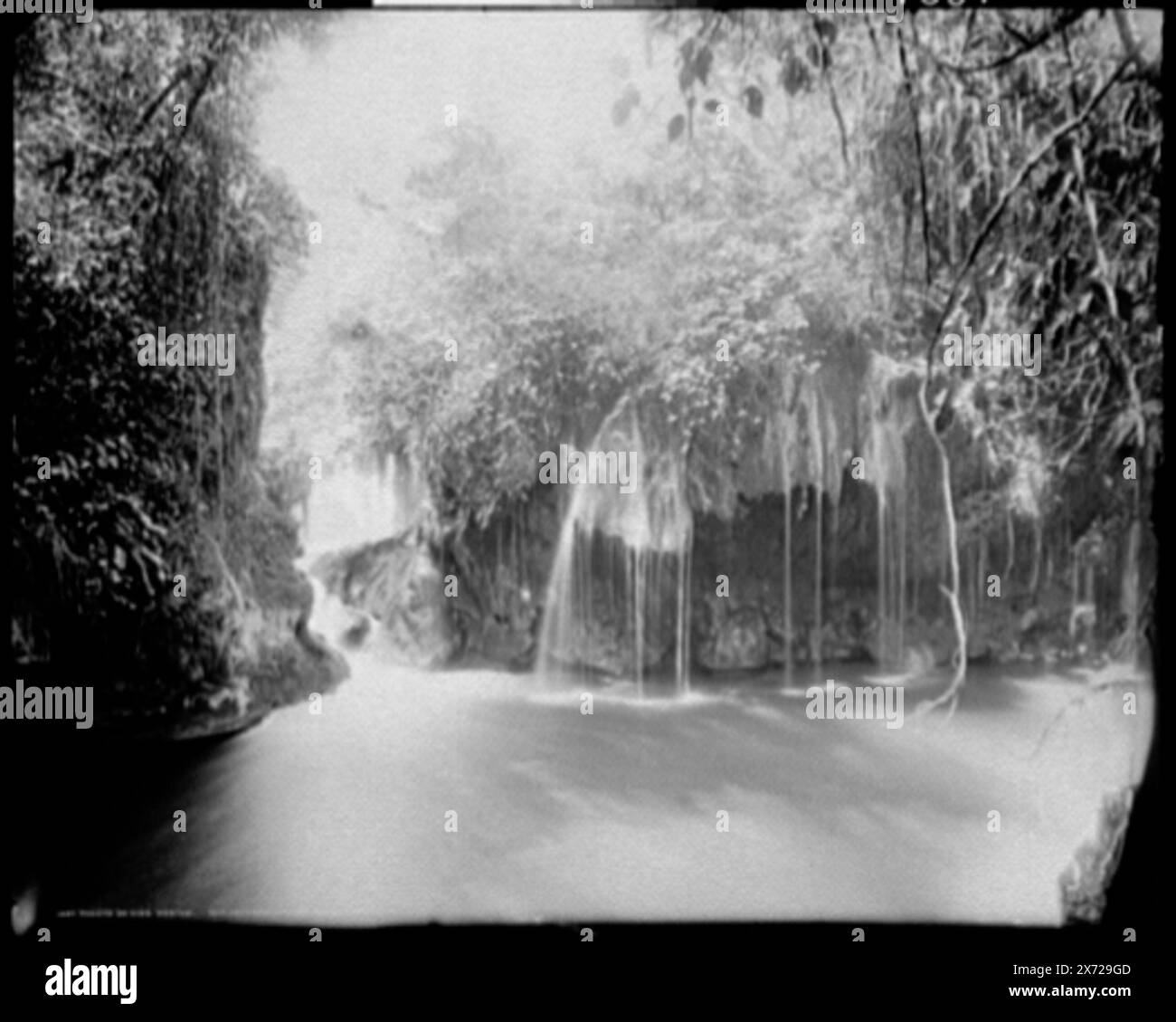 Mexico puente de dios Black and White Stock Photos & Images - Alamy