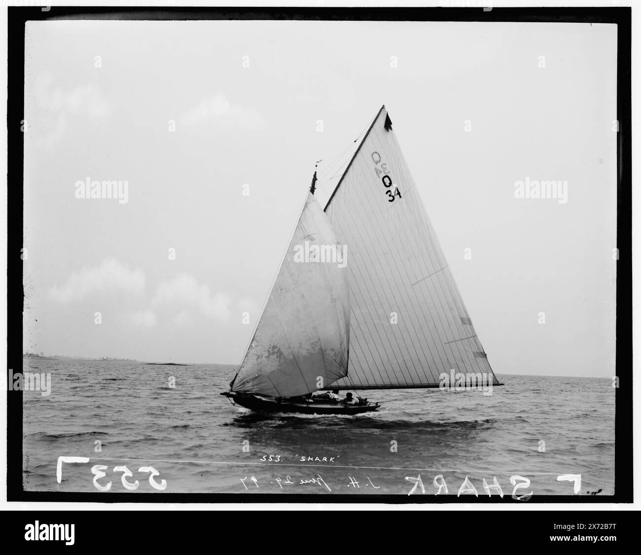 Shark sloop hi-res stock photography and images - Alamy
