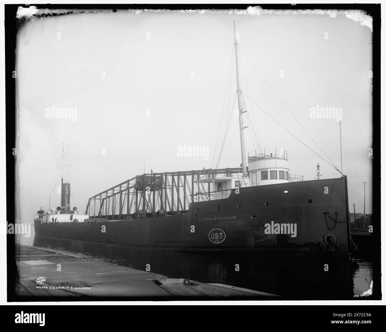 George b leonard freighter hi-res stock photography and images - Alamy