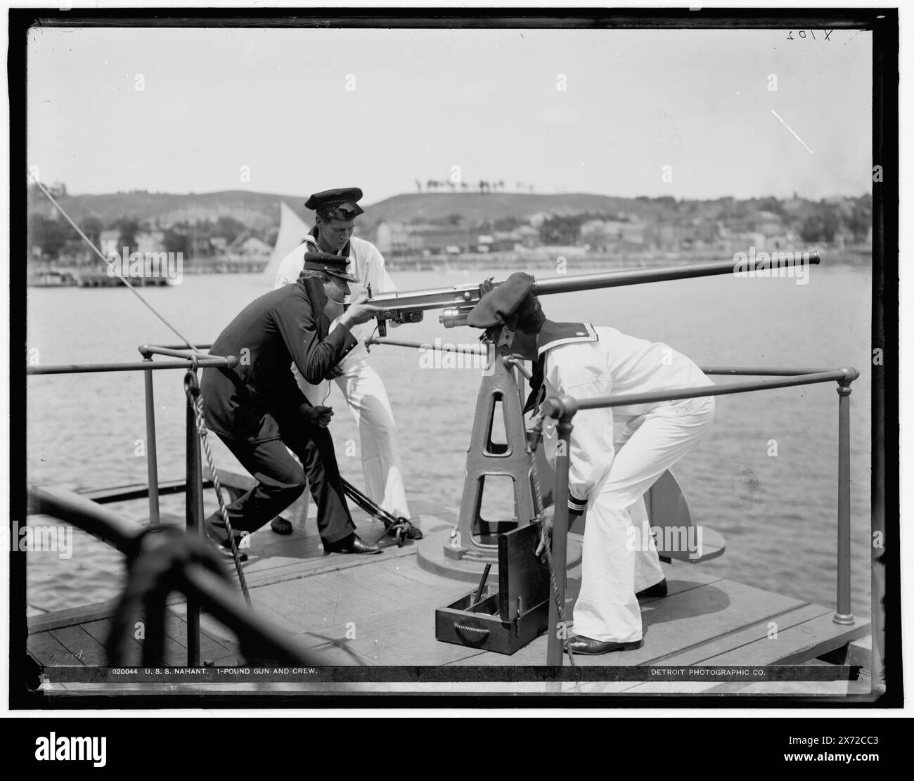 Crew 102 Black and White Stock Photos & Images - Alamy