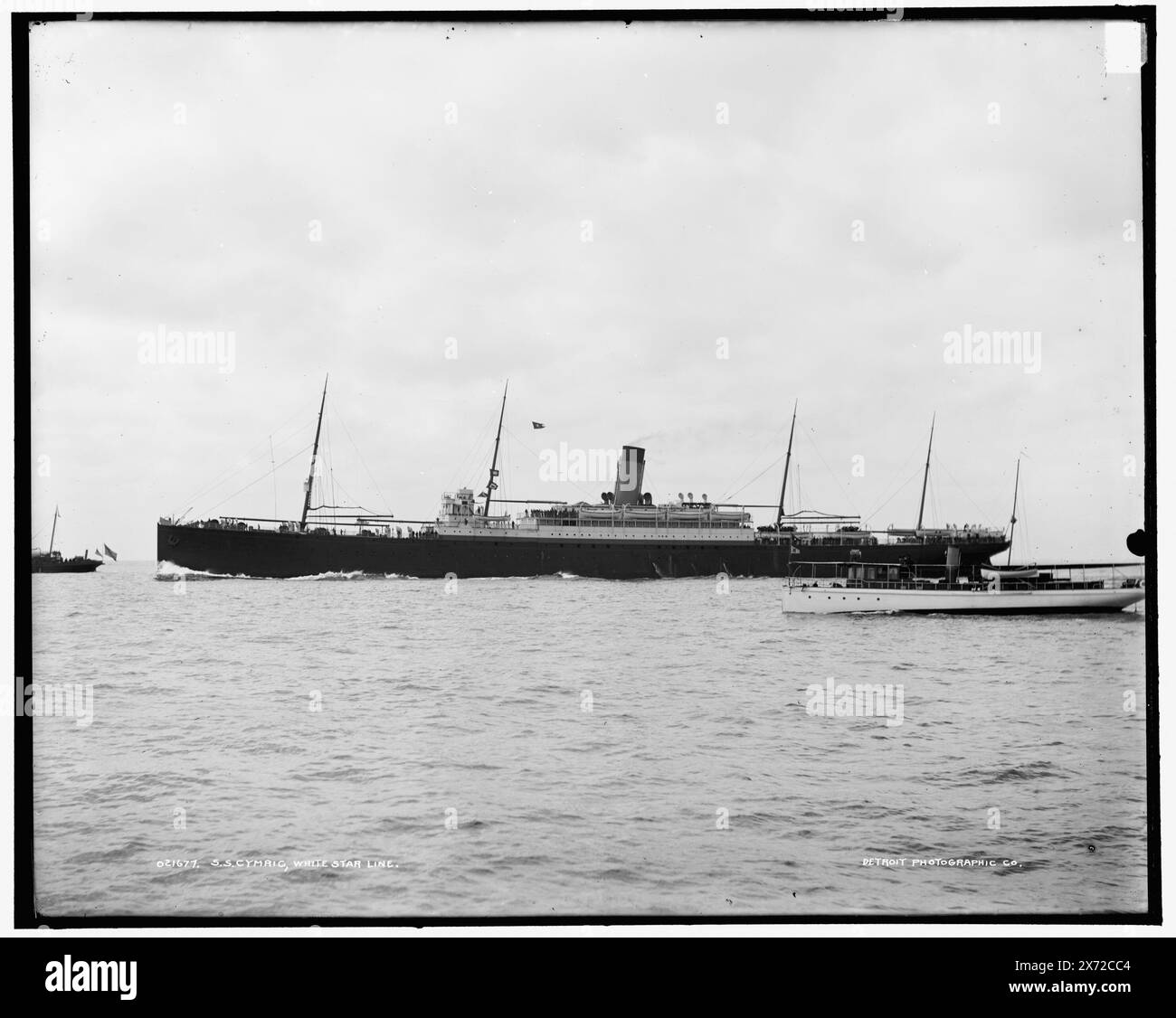 Cymric ocean liner Black and White Stock Photos & Images - Alamy