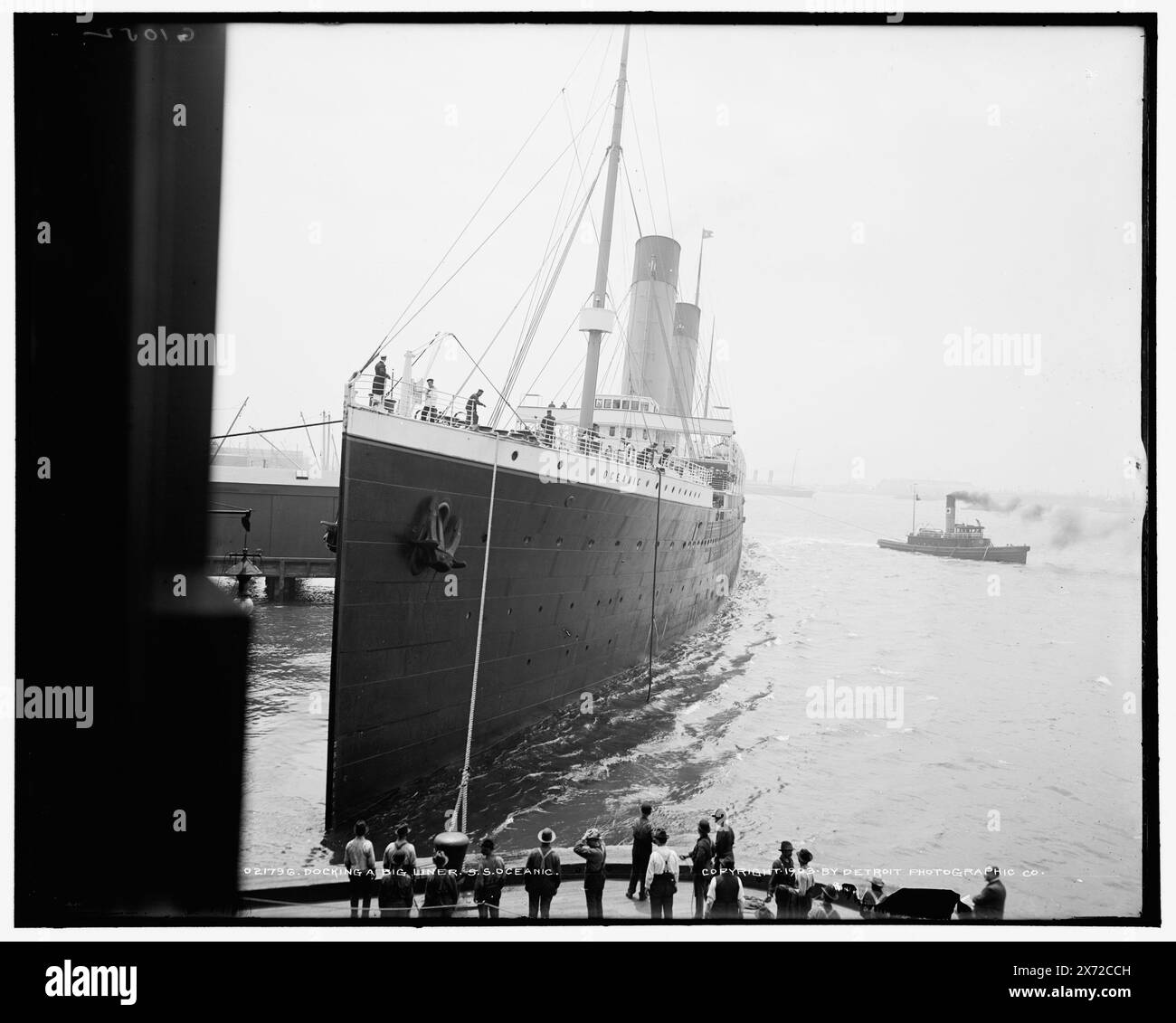 Oceanic ocean liner Cut Out Stock Images & Pictures - Alamy