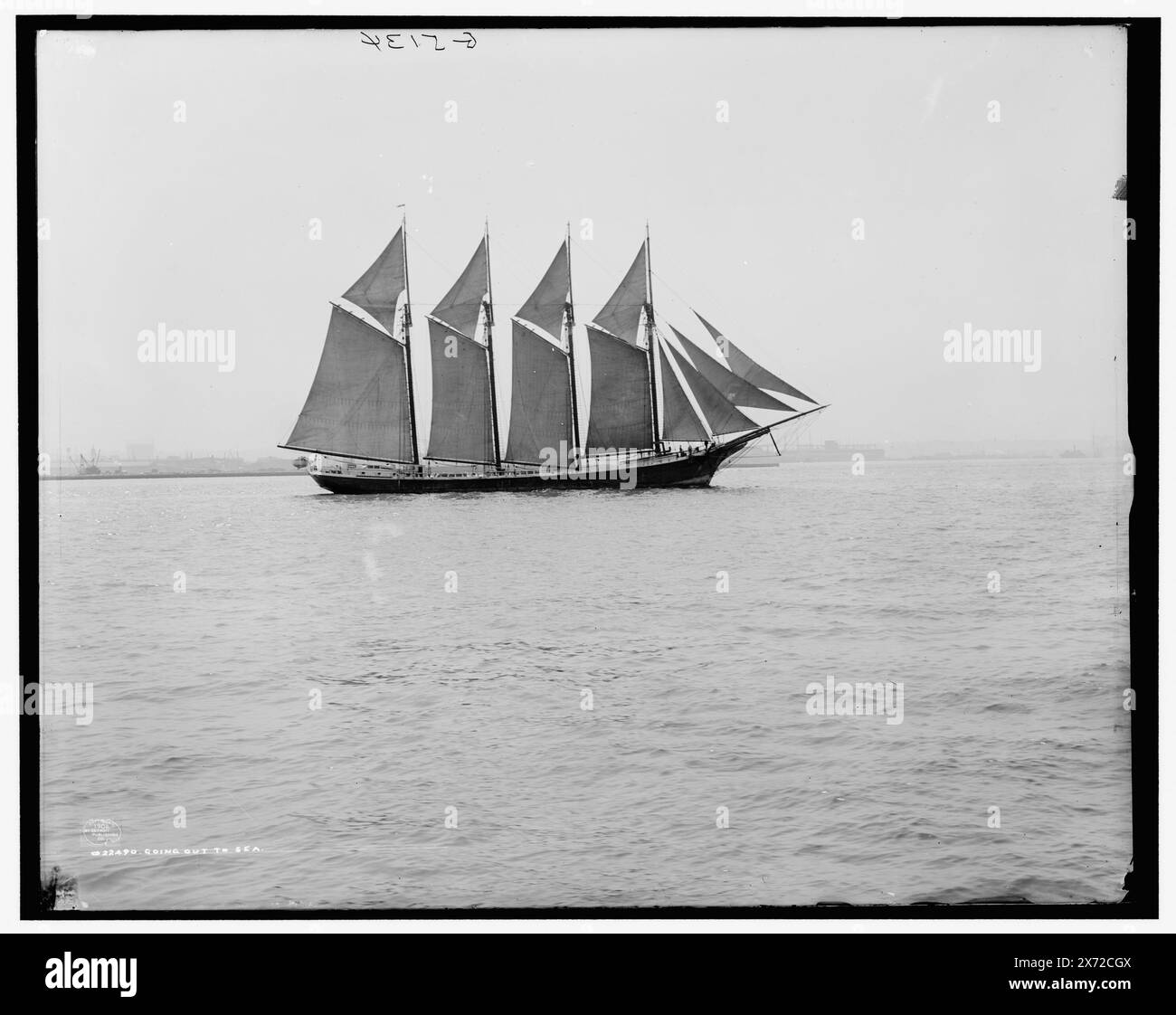 Sailing crew on sailboat Cut Out Stock Images & Pictures - Alamy