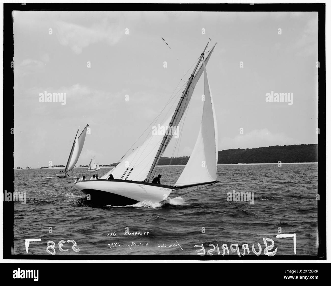 Surprise sloop hi-res stock photography and images - Alamy