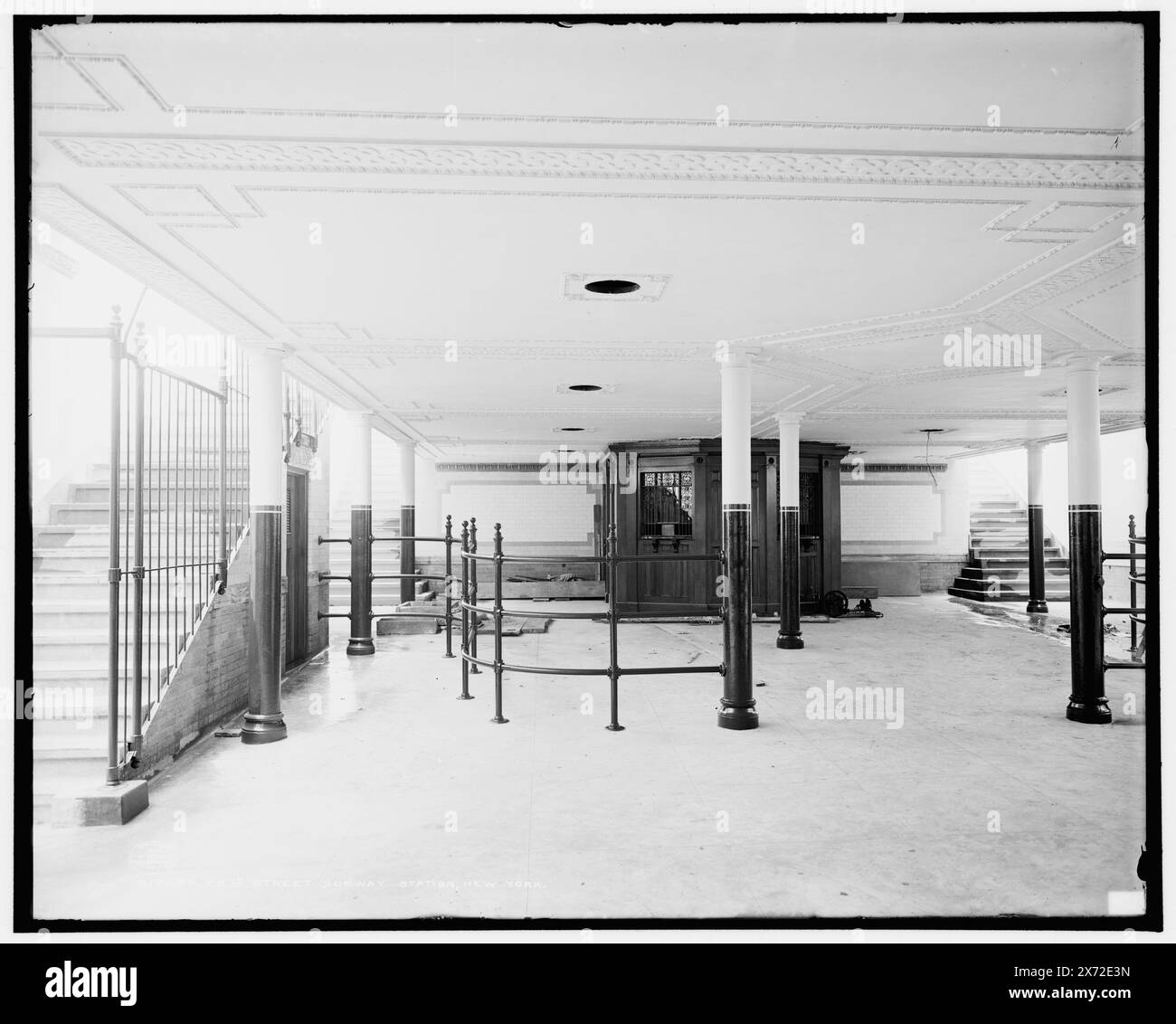 28th street Black and White Stock Photos & Images - Alamy